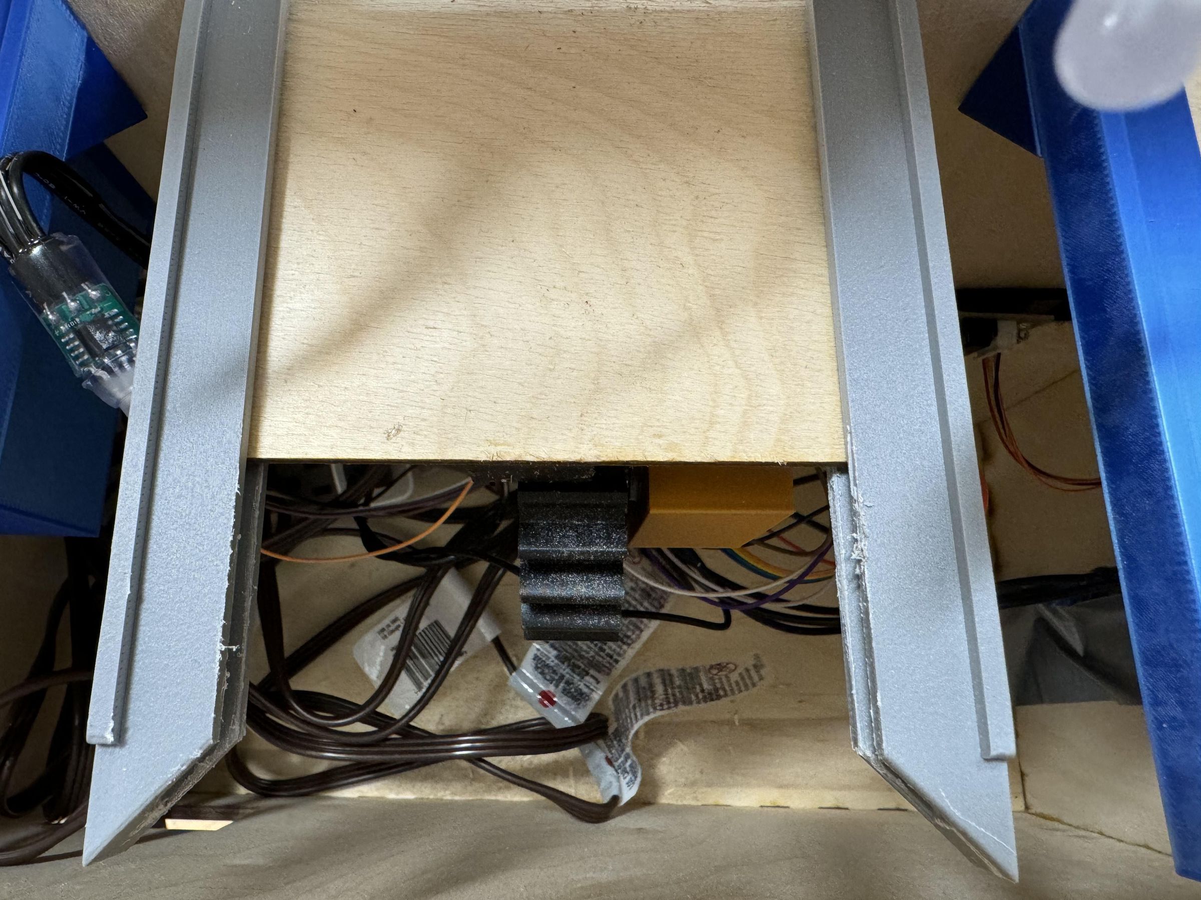 Plug and Play Vending Machine! : 11 Steps (with Pictures) - Instructables