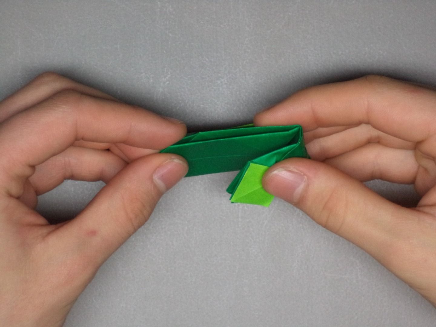 How to Fold an Origami Tank : 17 Steps (with Pictures) - Instructables