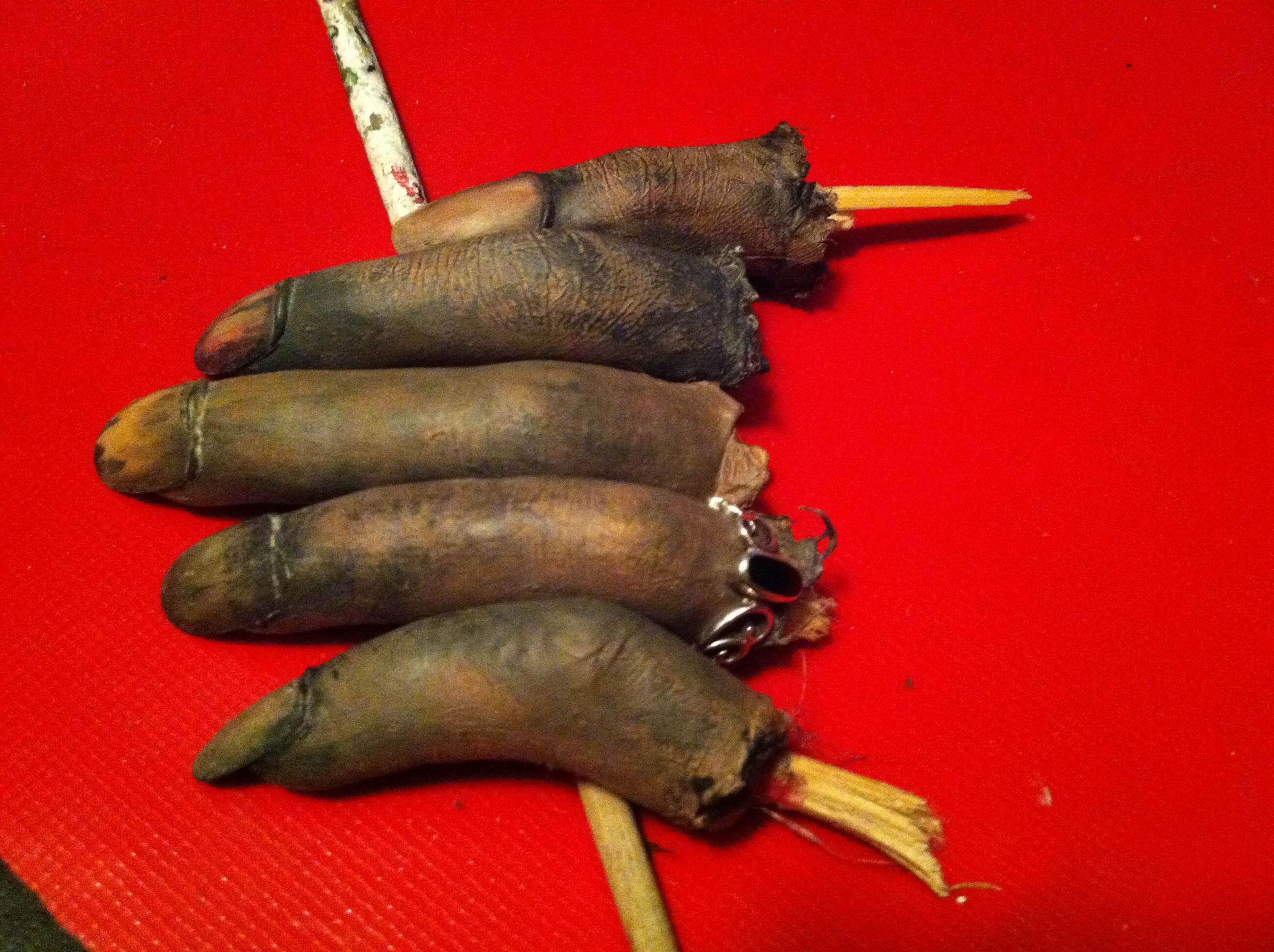 Simple Severed Fingers : 7 Steps (with Pictures) - Instructables