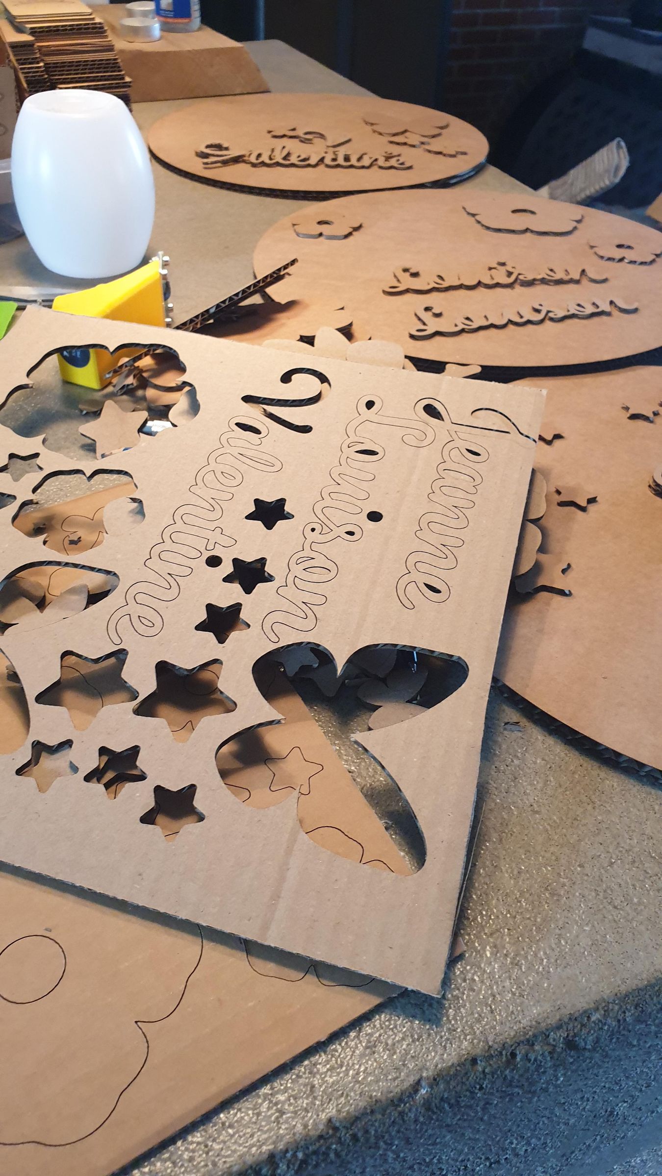 Kid Name Circle Board : 5 Steps (with Pictures) - Instructables