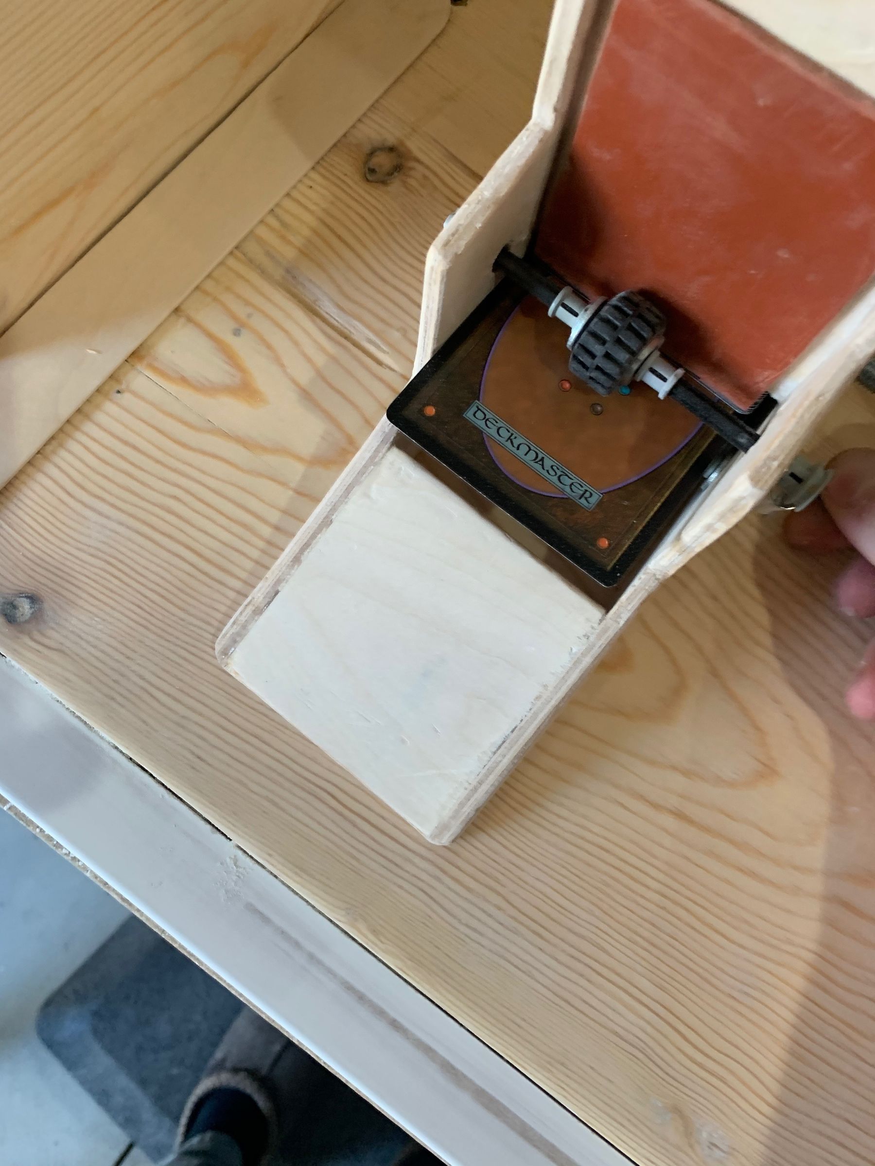 Card Feeder for a Trading Card Machine : 10 Steps (with Pictures ...