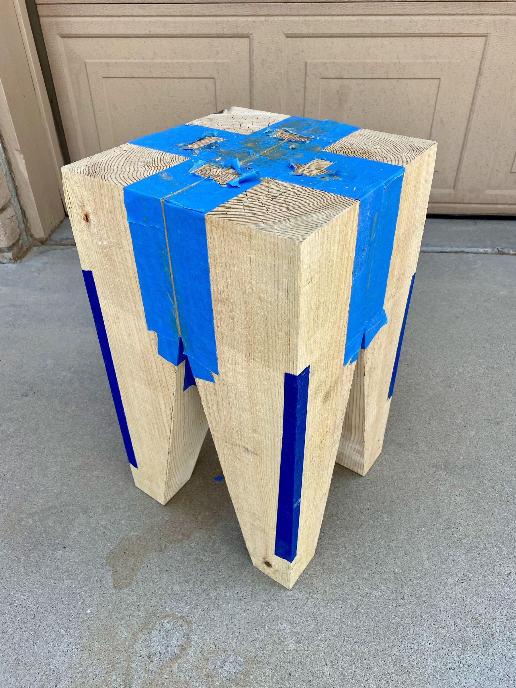 Backenzahn - a Small Side Table, Stool, or Plant Stand : 5 Steps (with ...