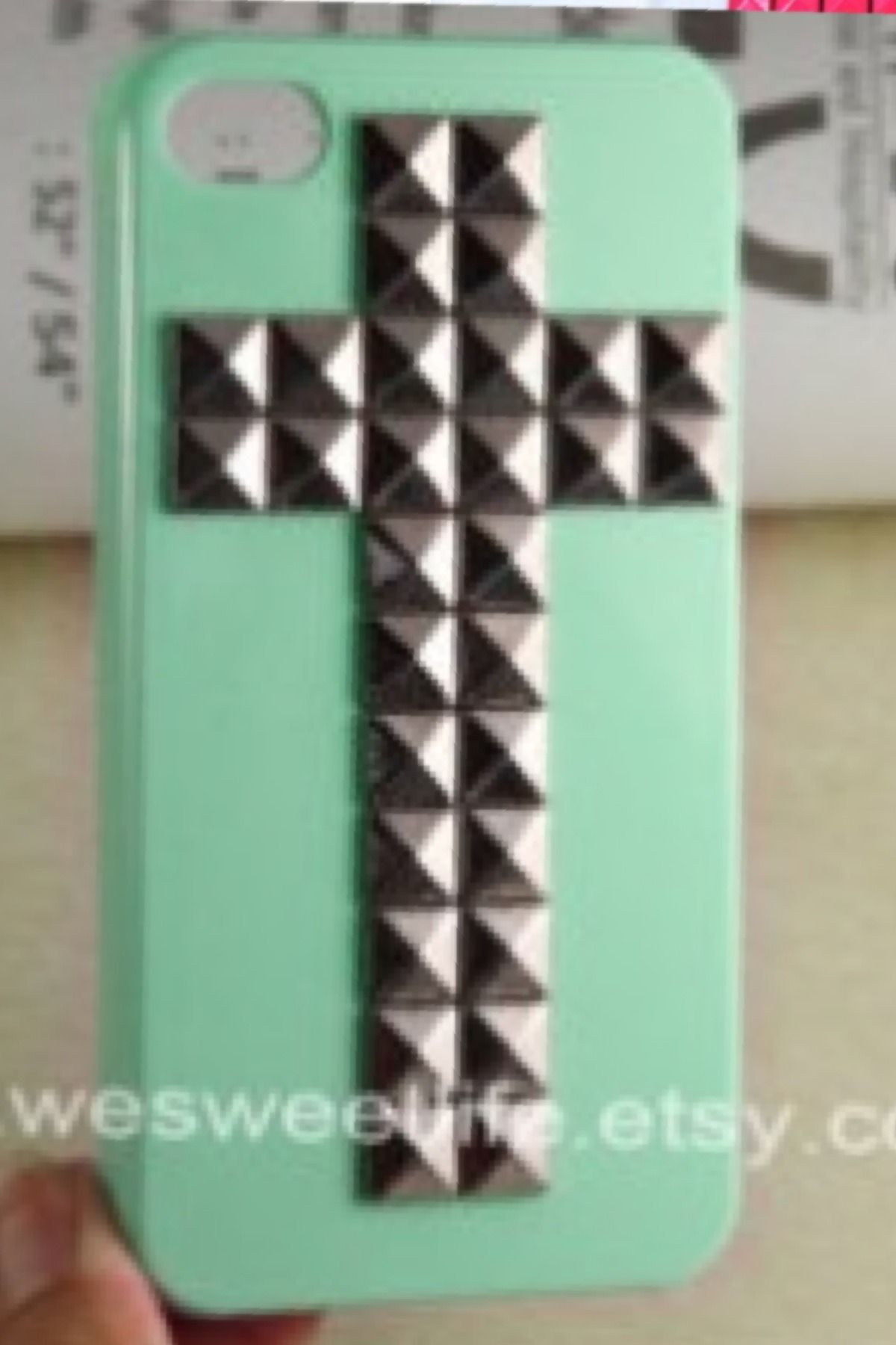 Ideas for Studded IPhone Cases : 6 Steps - Instructables