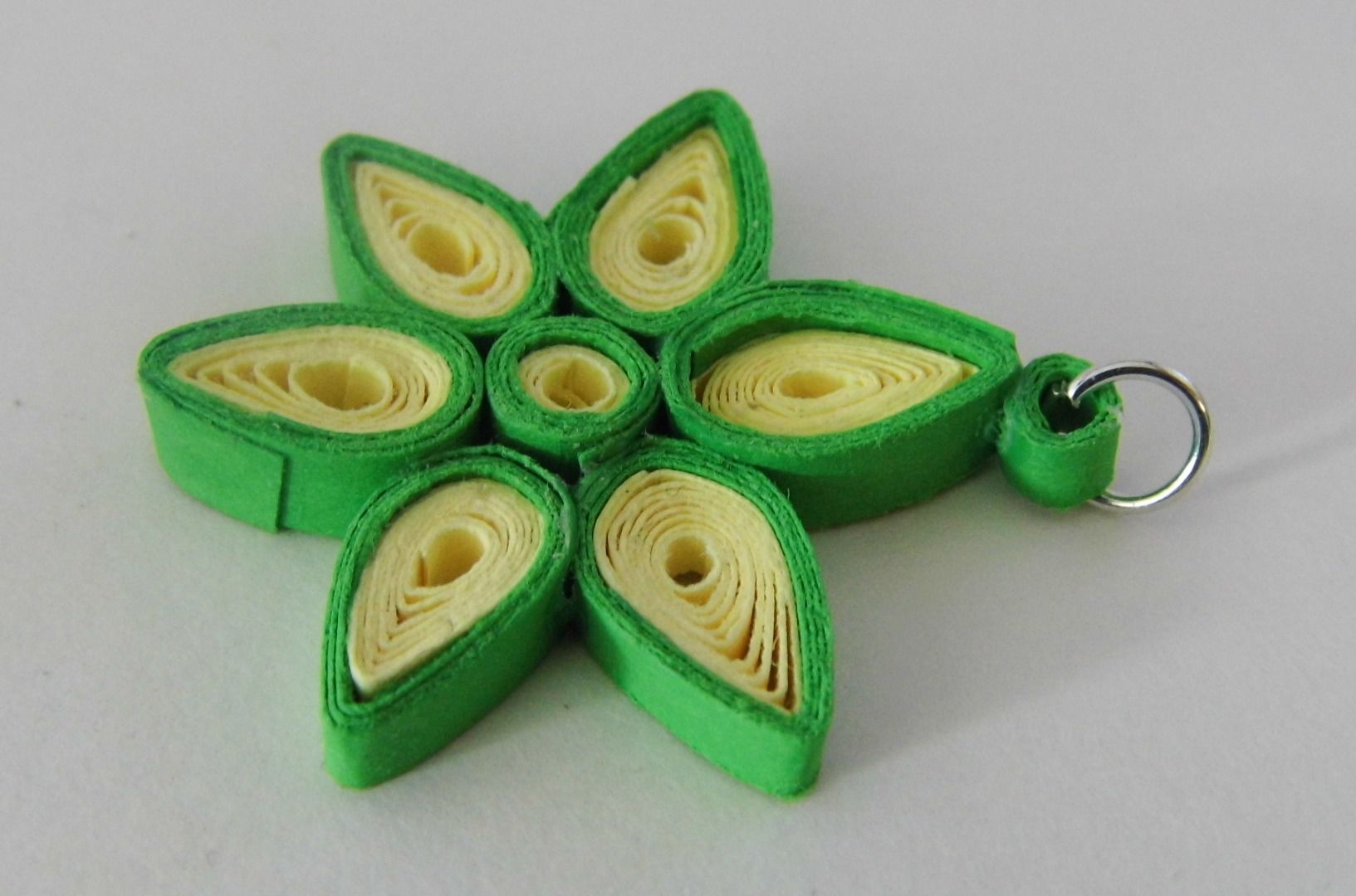 Handmade Paper Necklace : 13 Steps (with Pictures) - Instructables