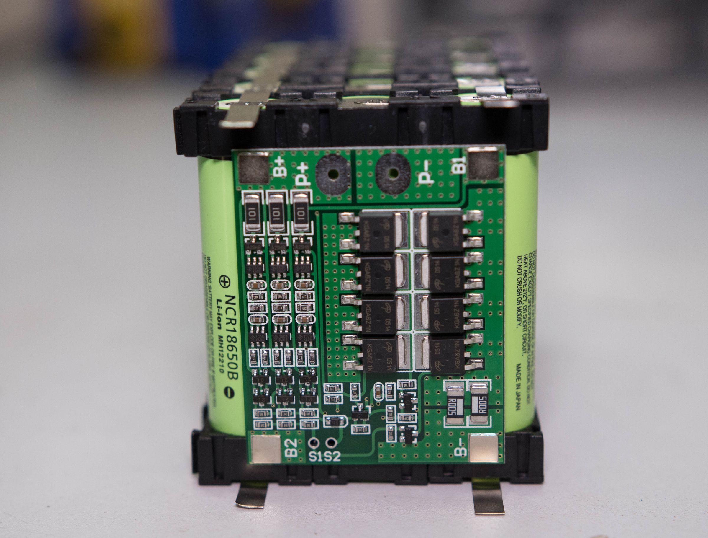 DIY Professional 18650 Battery Pack : 12 Steps (with Pictures ...