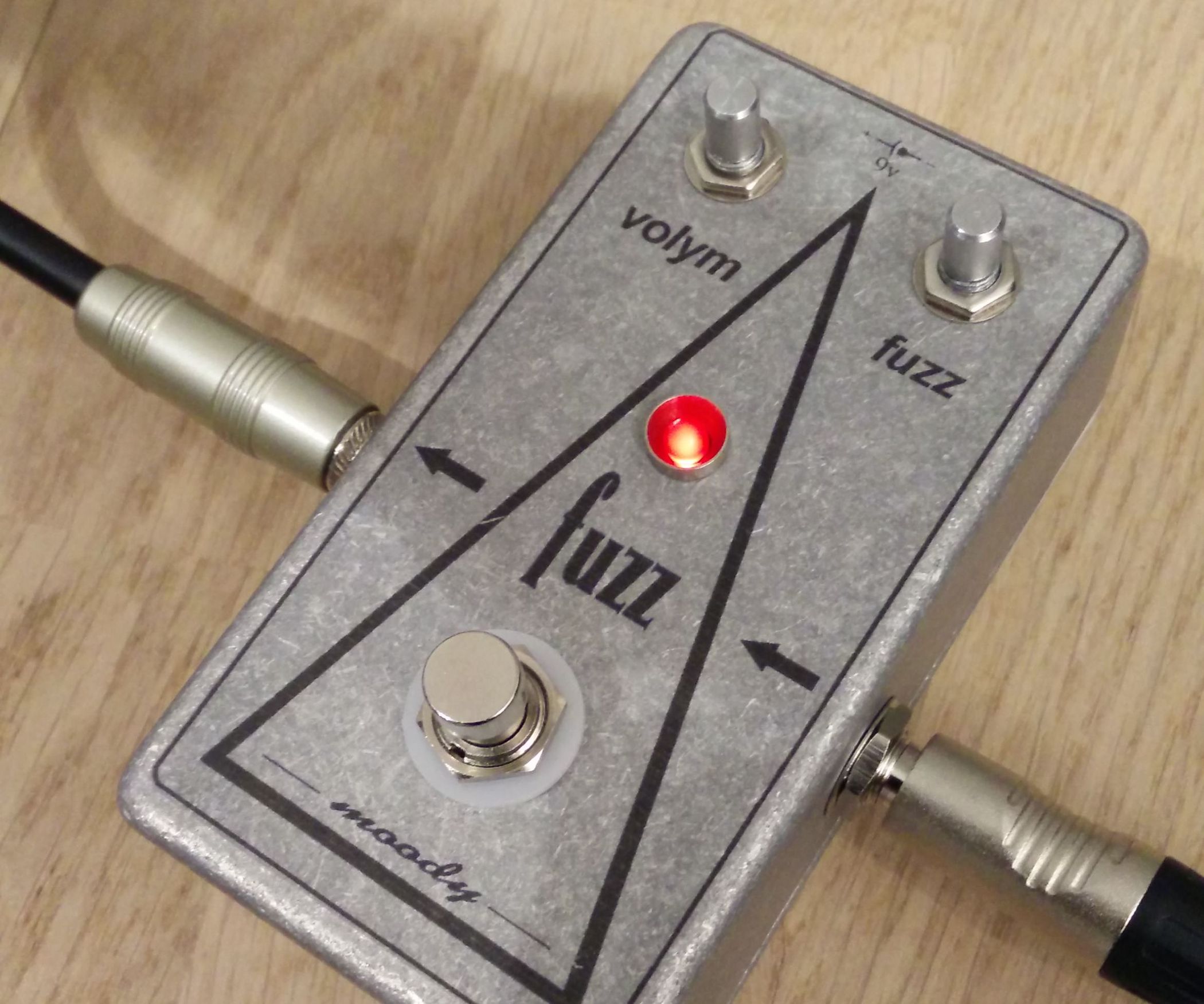 Moody Sounds Fuzz Pedal Kit : 4 Steps - Instructables