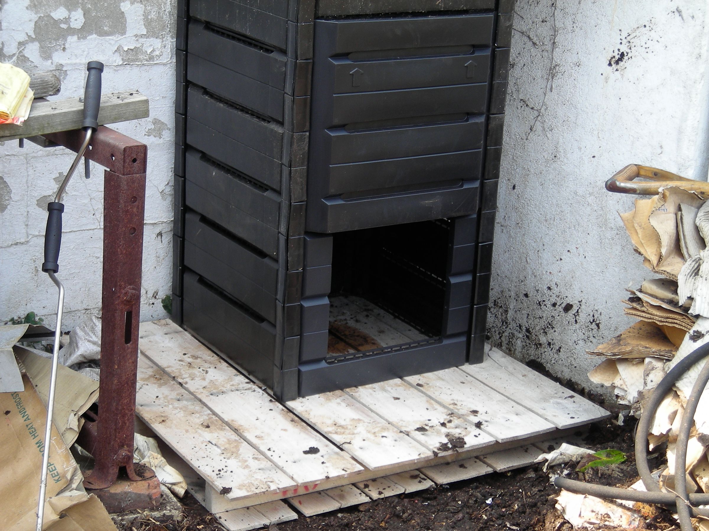 Composter Tower : 5 Steps - Instructables