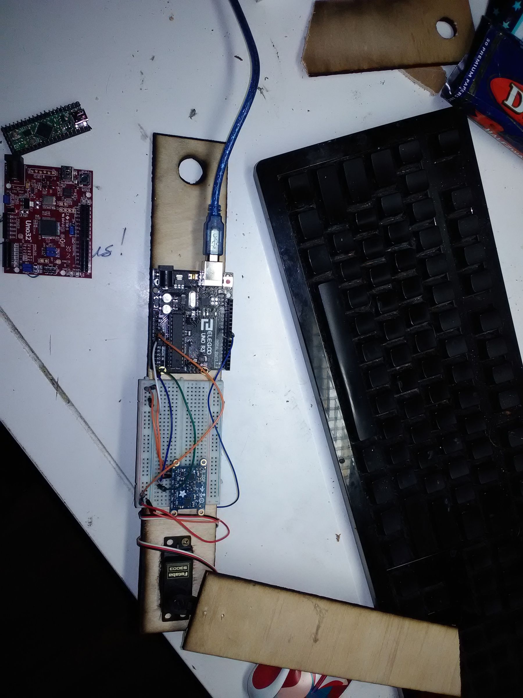 Swinging Robot : 4 Steps - Instructables