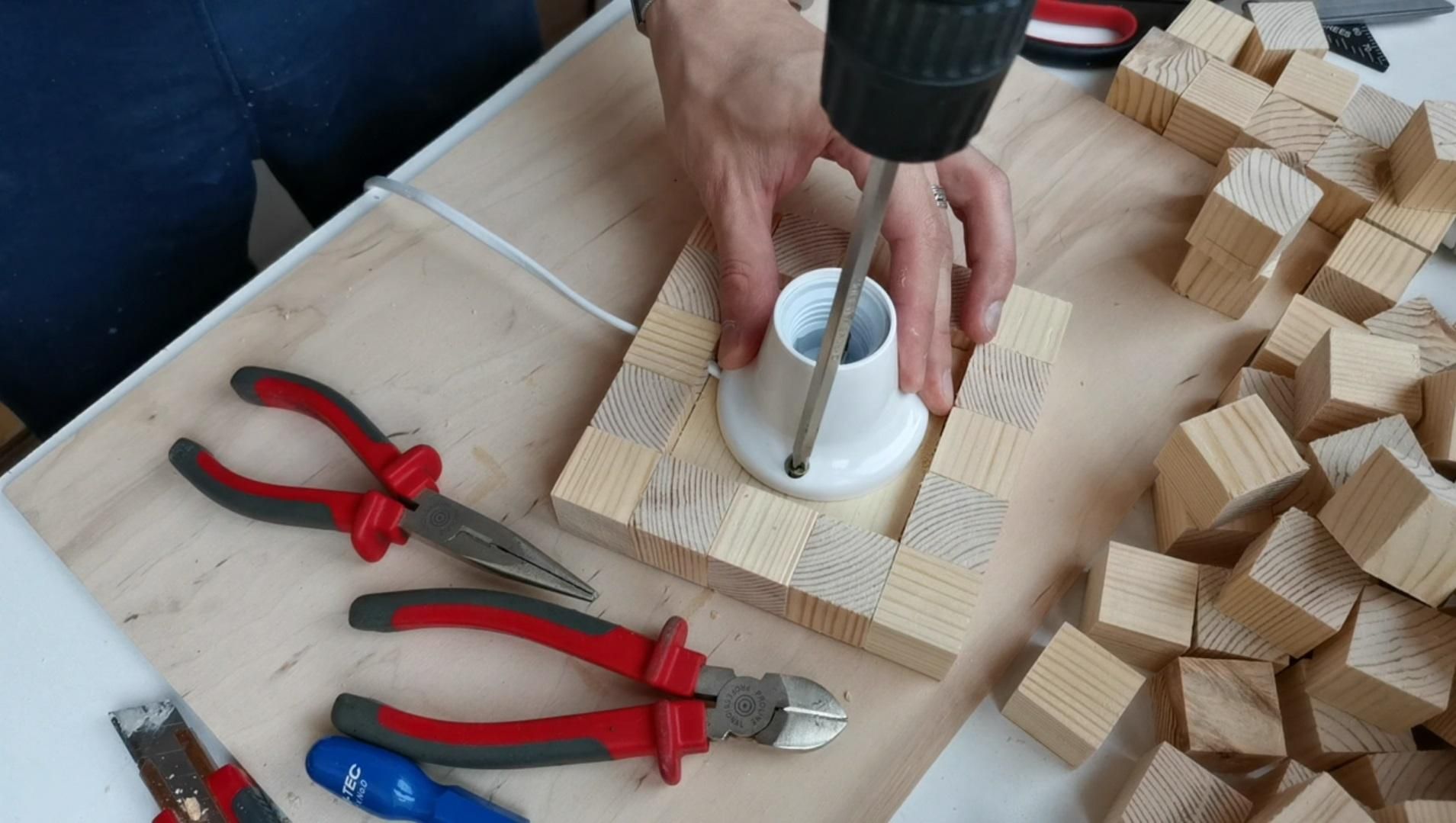 Lamp in Minecraft Style! : 10 Steps (with Pictures) - Instructables