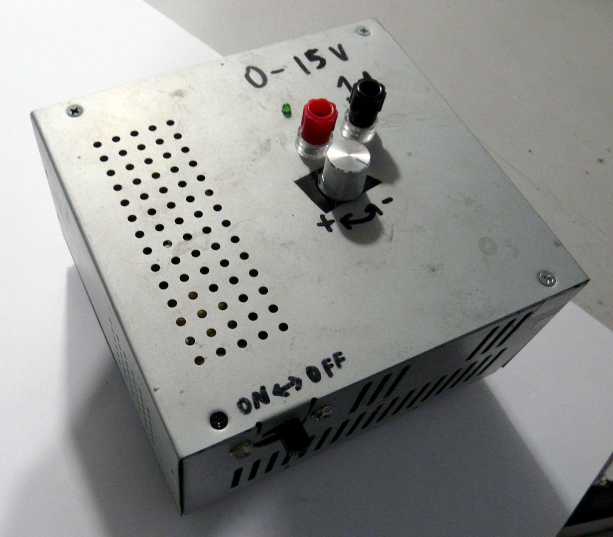 0 - 12 V LM317 Power Supply : 7 Steps (with Pictures) - Instructables