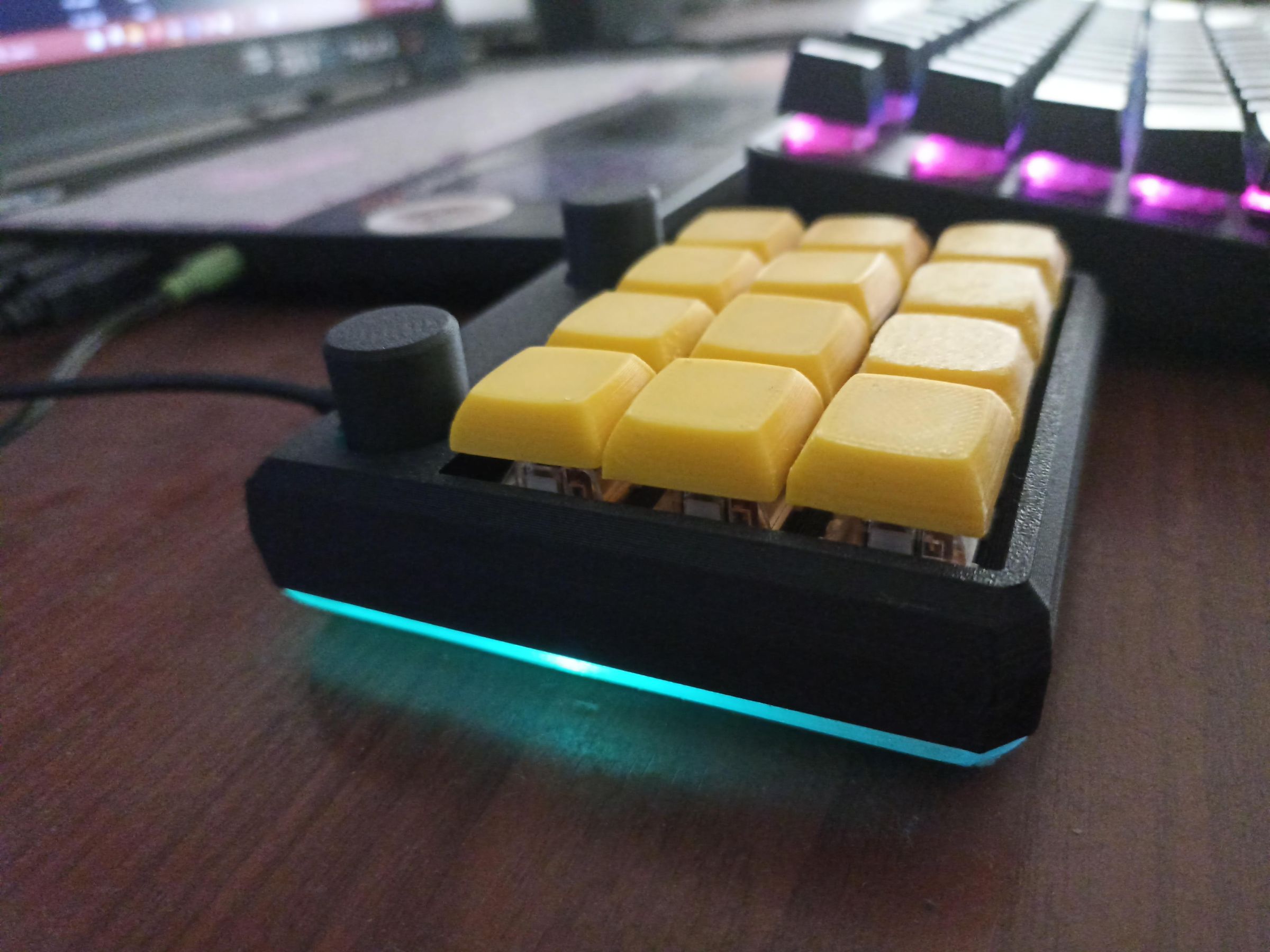 DIY Mechanical Macro Keypad ― Ocreeb : 6 Steps (with Pictures ...