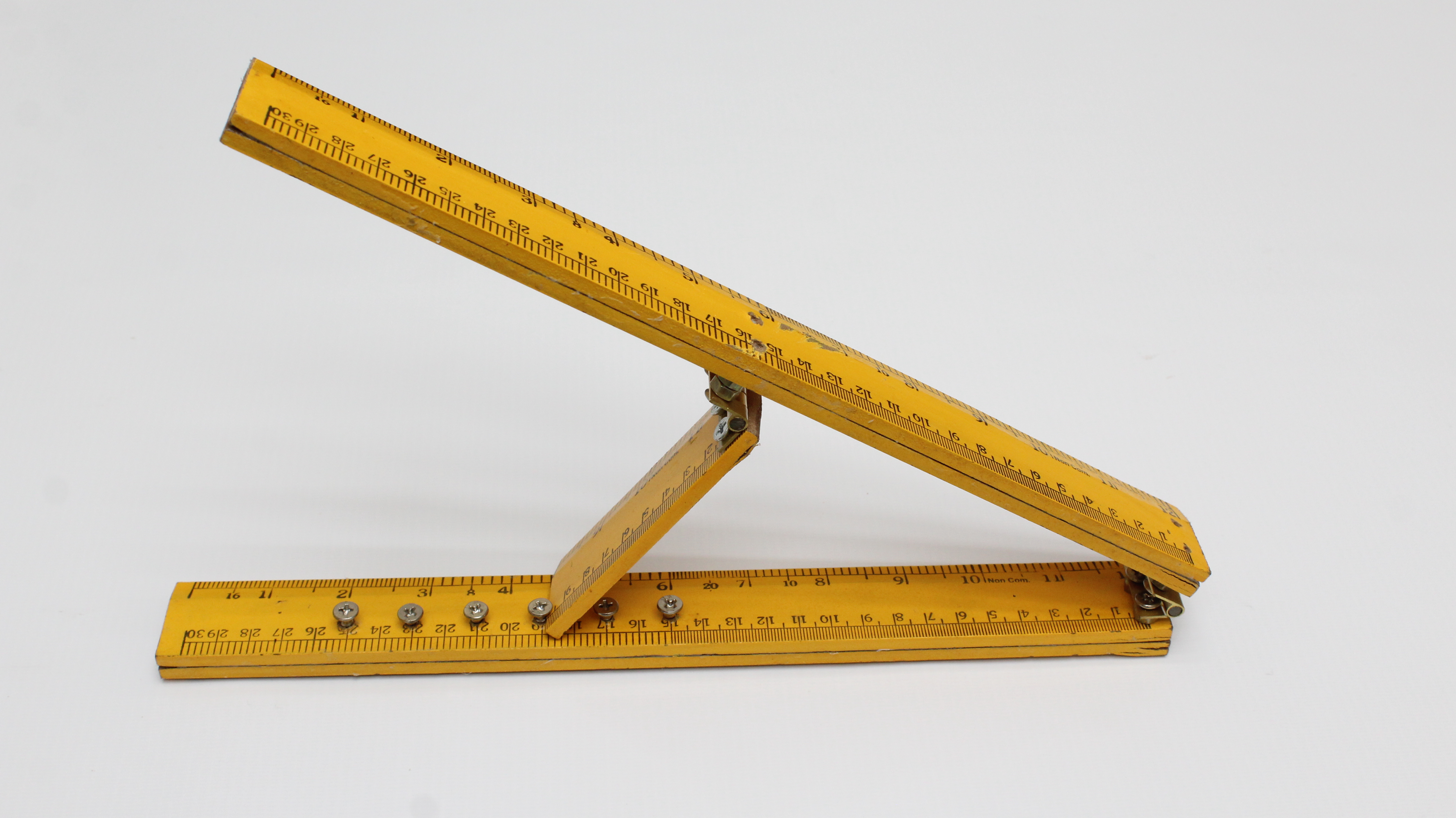 Foldable Laptop Stand - Using Wooden Rulers : 3 Steps (with Pictures ...