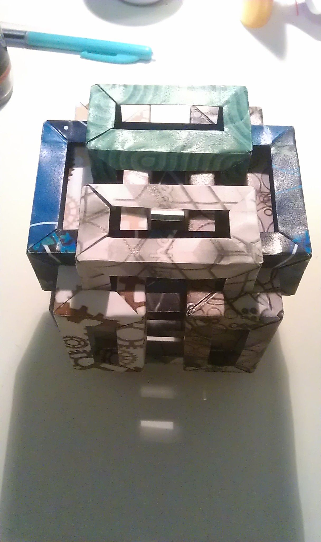Modular Origami Sculpture: 6 Rectangular Prisms : 11 Steps - Instructables
