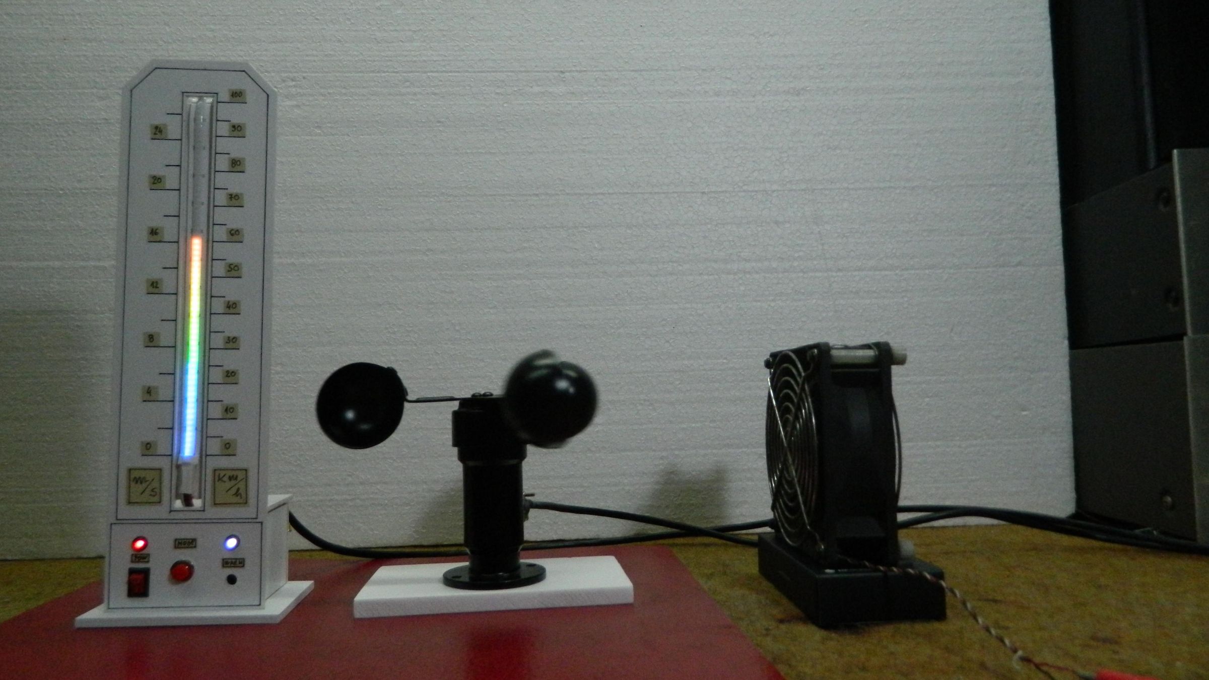 DIY Precise Arduino Anemometer With Linear Led Scale - DFRobot : 3 ...