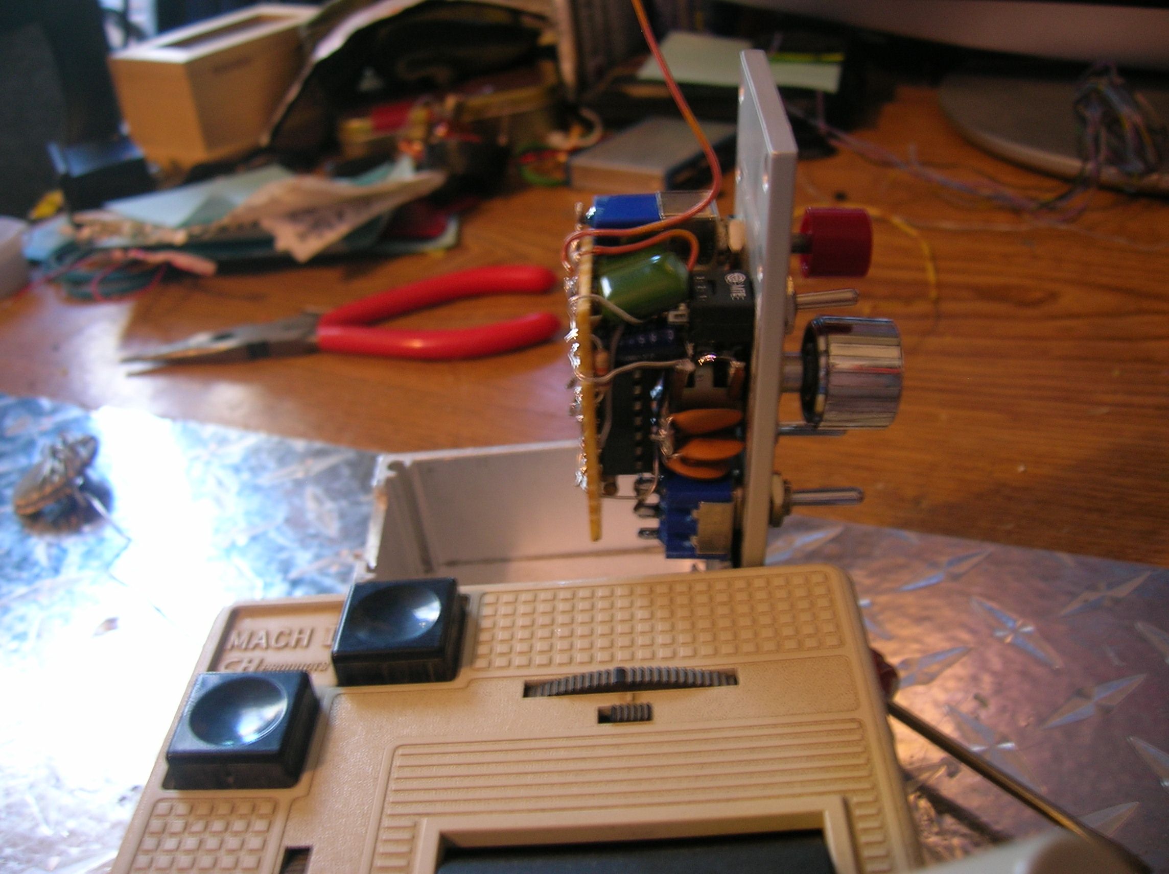Joystick-Synth Based on the Atari Punk Console : 4 Steps - Instructables