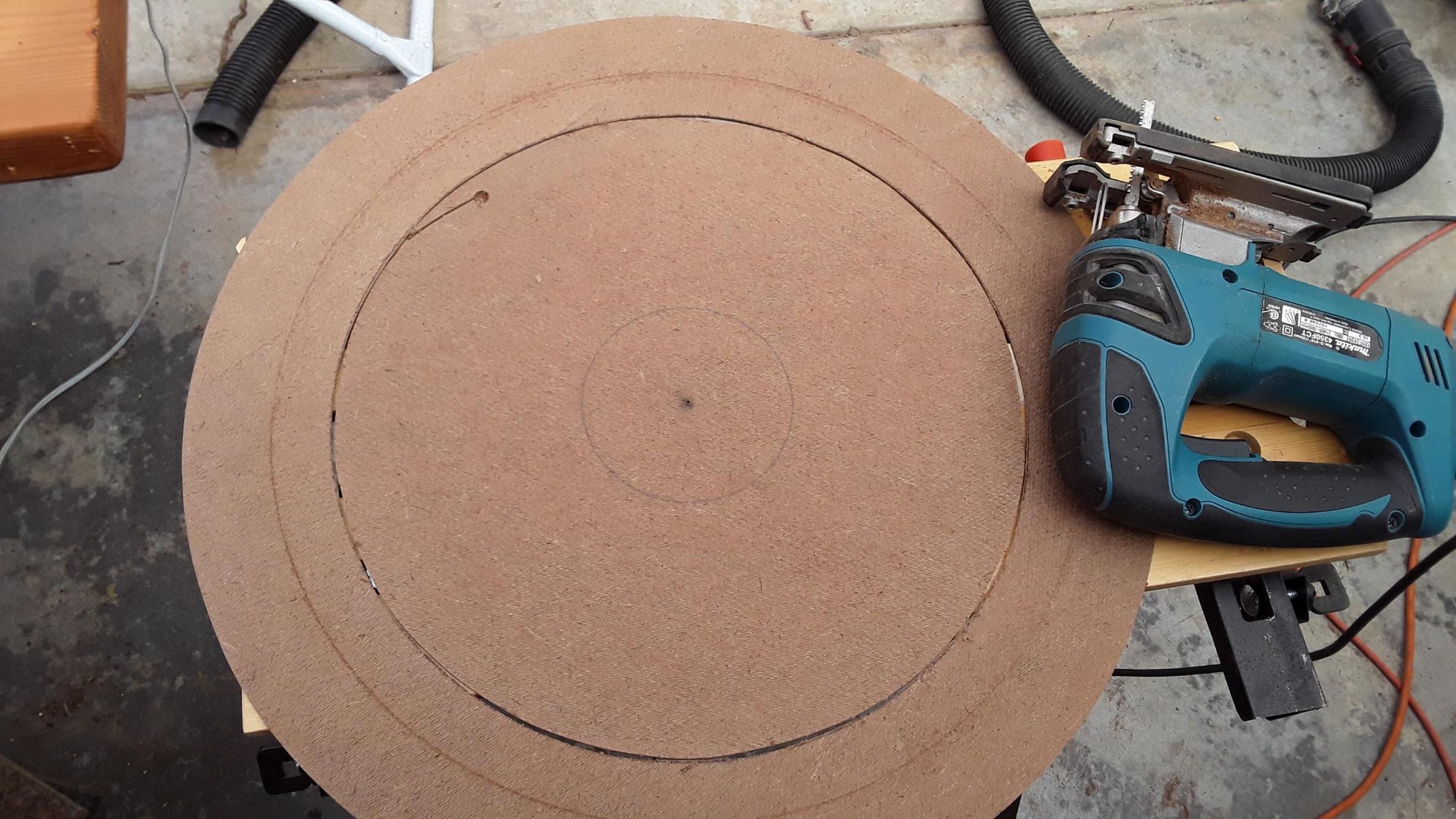 Compass Display Table With Indirect Lighting : 6 Steps (with Pictures ...