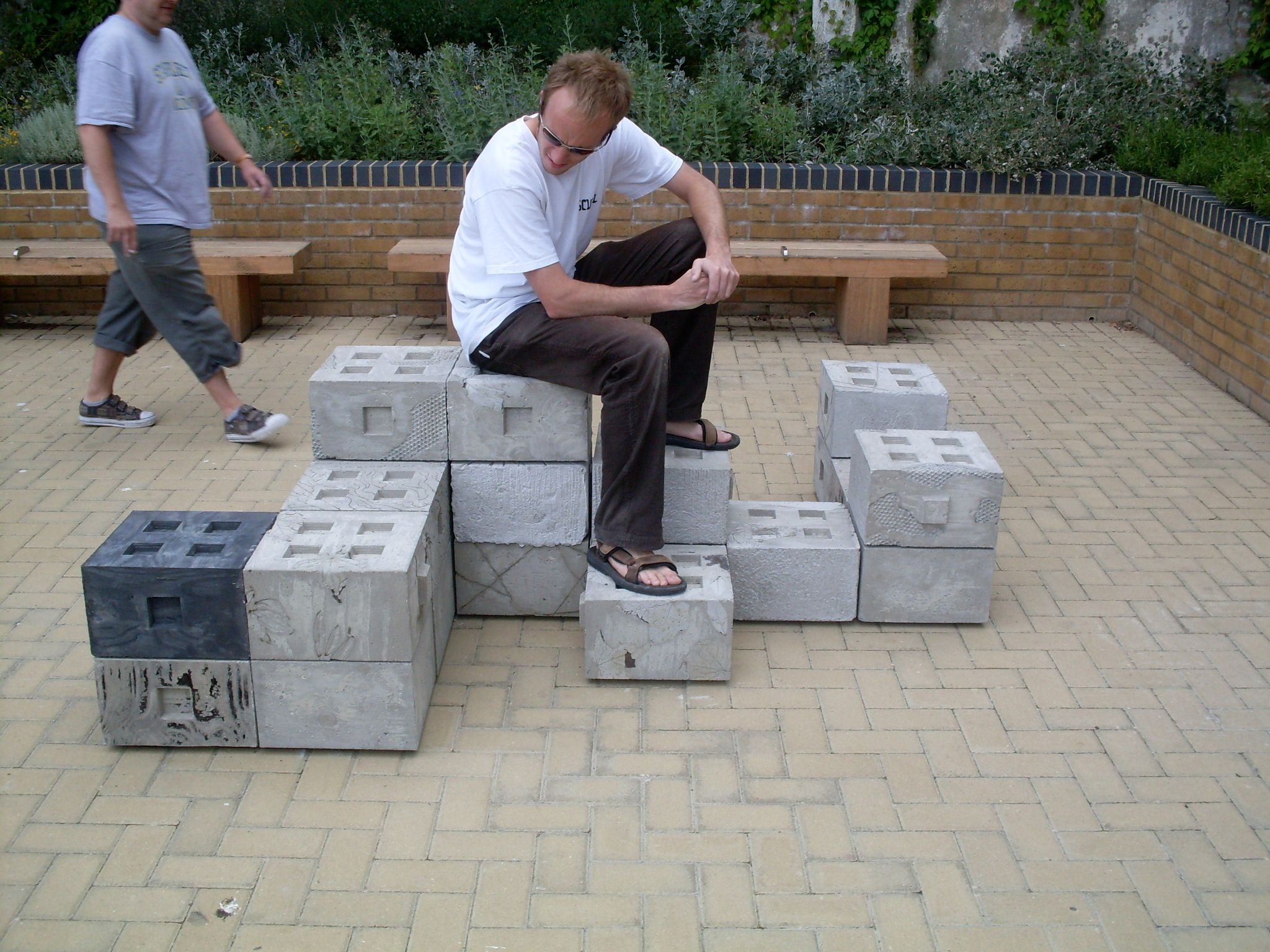 Modular Concrete Bench : 10 Steps (with Pictures) - Instructables
