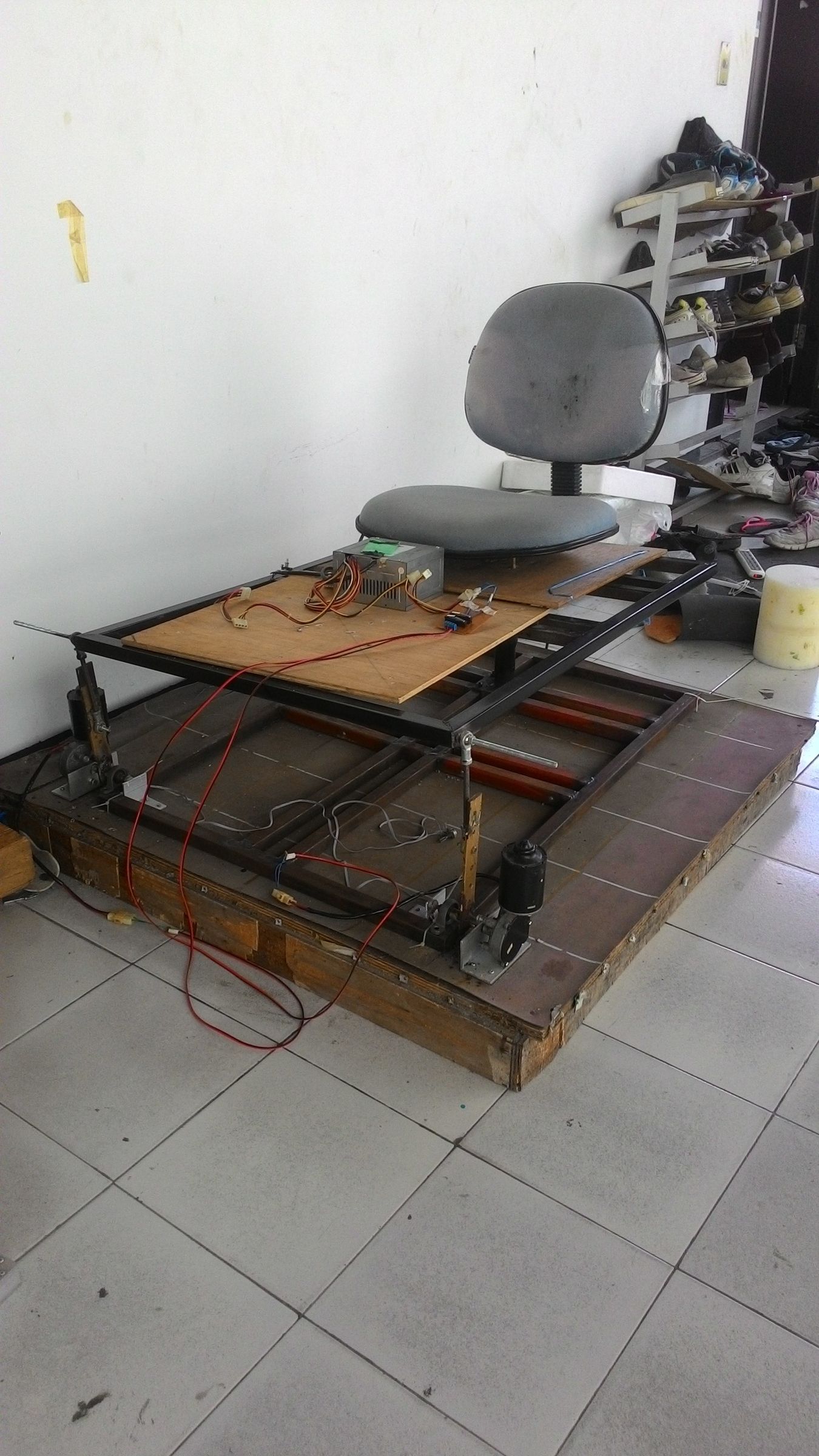 DIY 2 Dof Drive Simulator : 9 Steps (with Pictures) - Instructables
