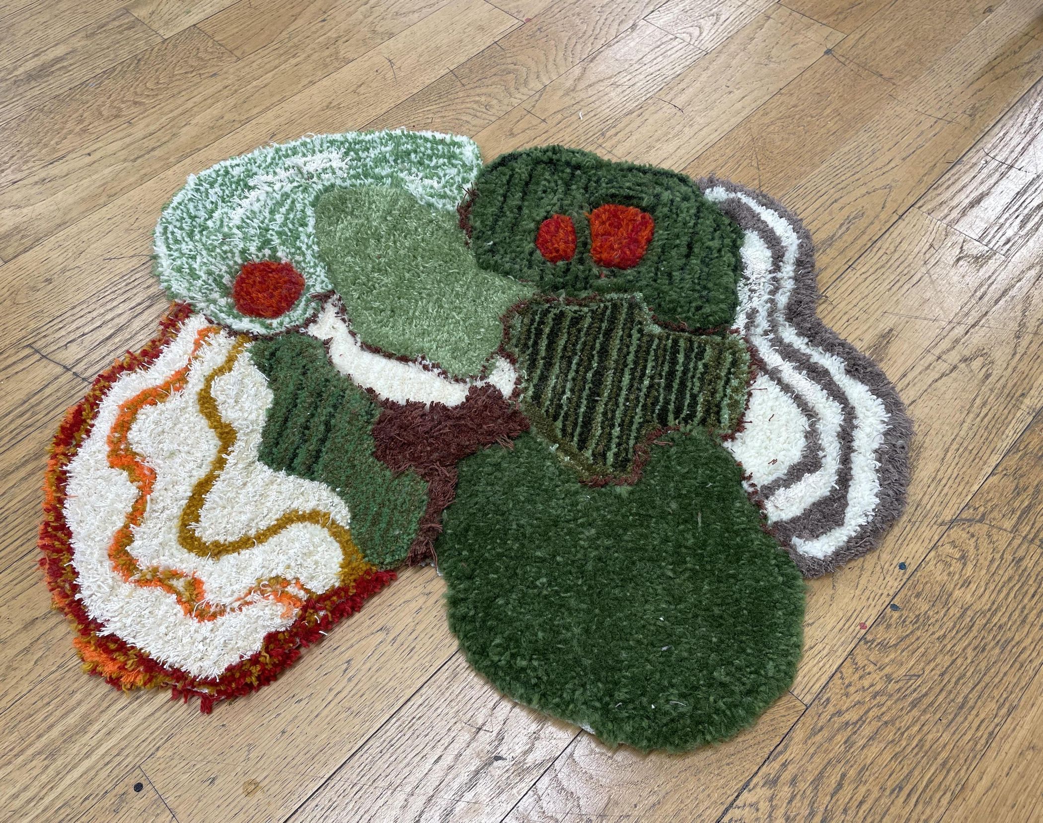 "Turn Off & Tune In" Tufted Rug With Conductive Thread to Trigger Smart ...