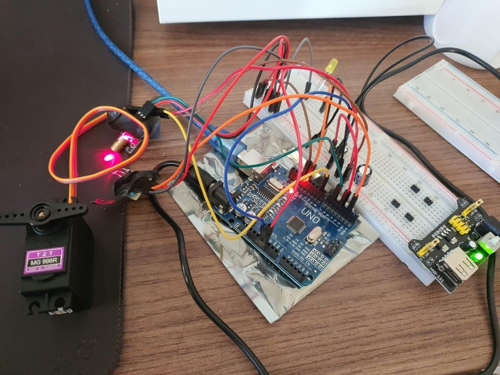 Automatic Door For Smart Vacuum Robot With Arduino 3 Steps