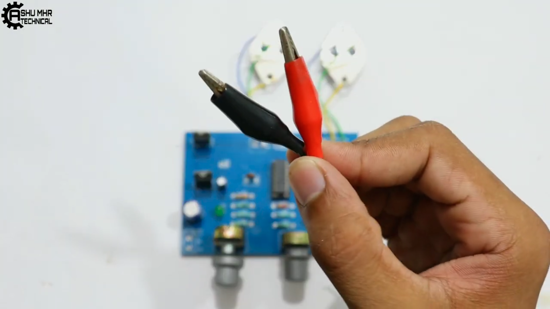 DIY Variable Power Supply : 4 Steps - Instructables