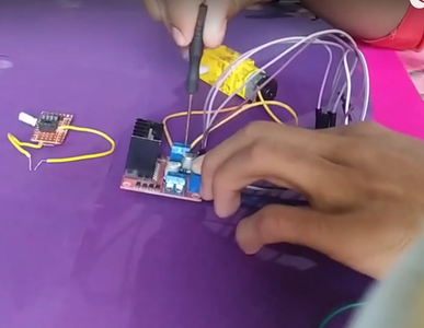 A Tiny Car Using a Tiny Microcontroller : 6 Steps - Instructables