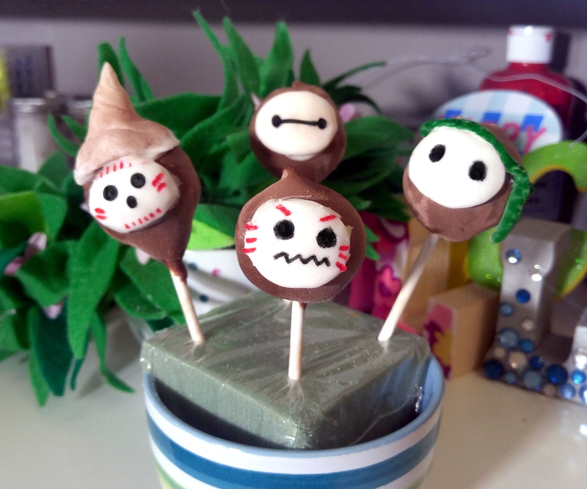 DIY Moana Kakamora Brownie Cake Pops : 8 Steps (with Pictures ...