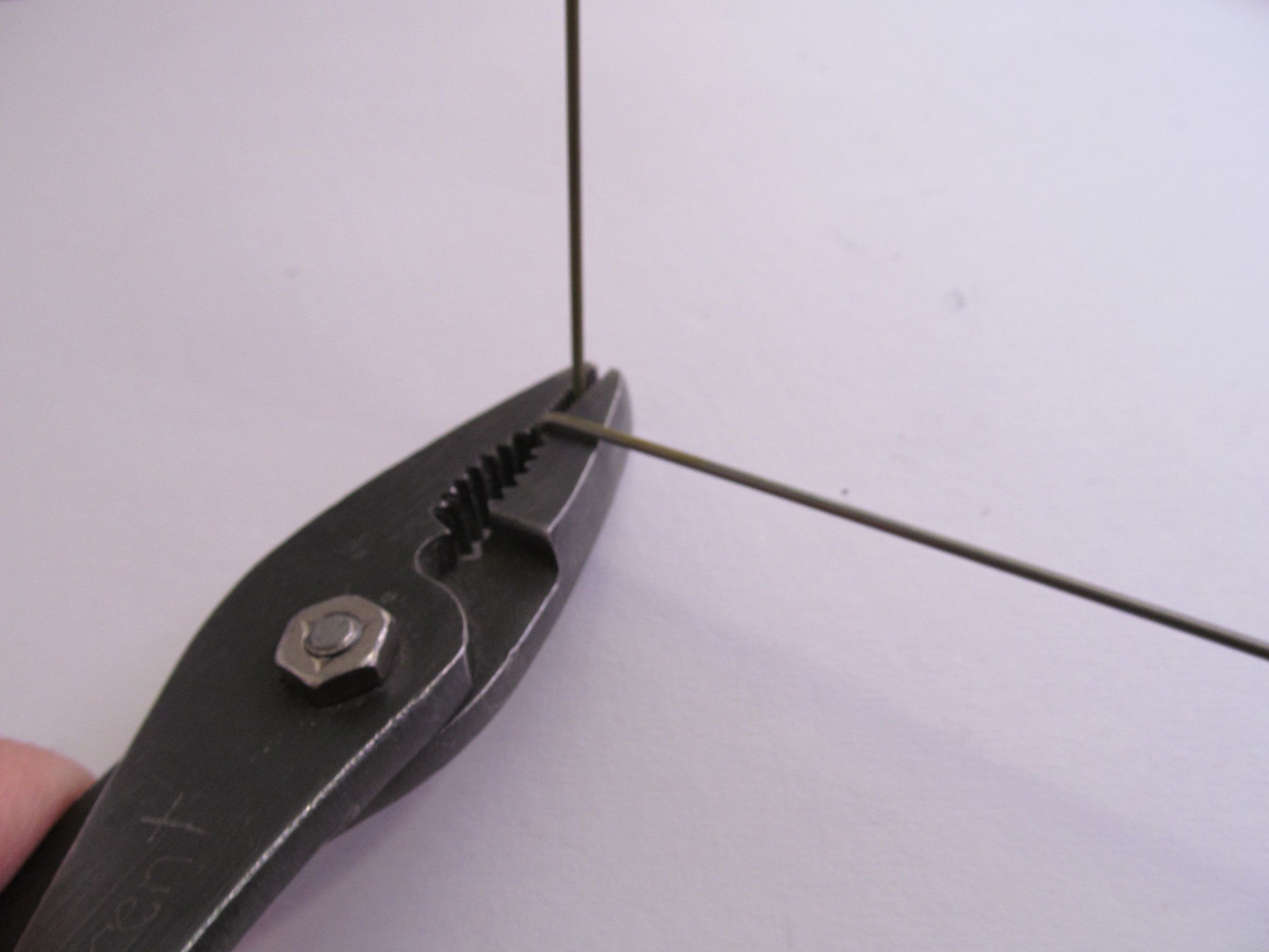 Fish Bone - Knotless Gear Tie : 8 Steps (with Pictures) - Instructables