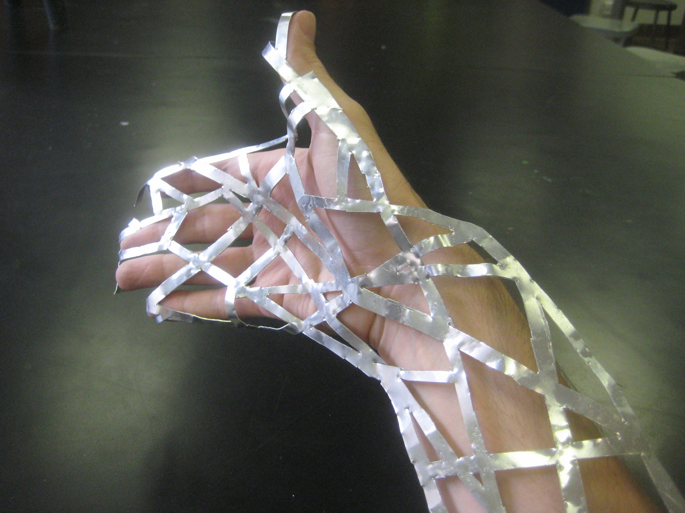 How to Chisel Aluminum Flashing Into Any Design or Sculpture : 10 Steps ...