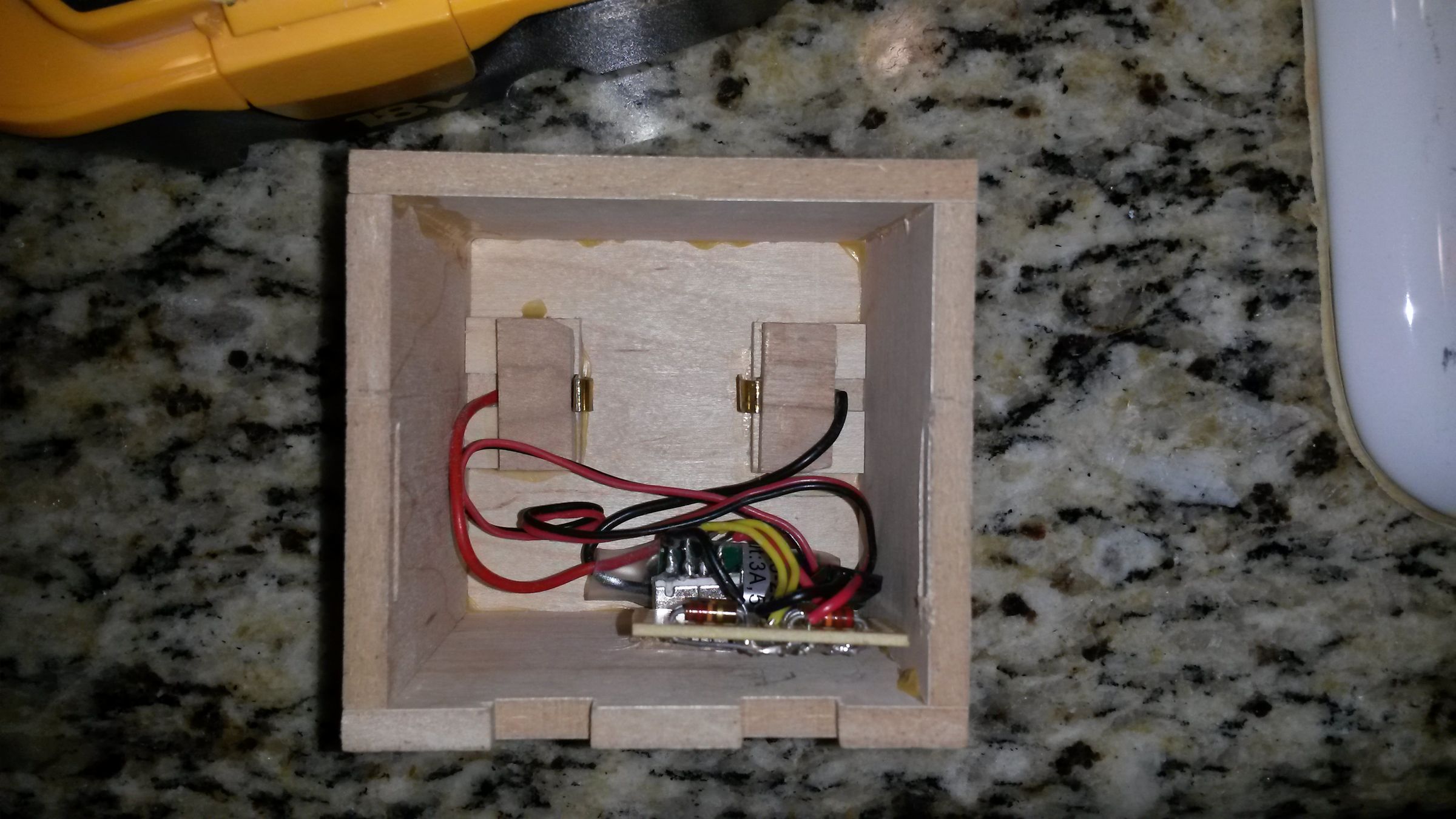 Cordless Tool Battery to USB Charger : 4 Steps (with Pictures ...