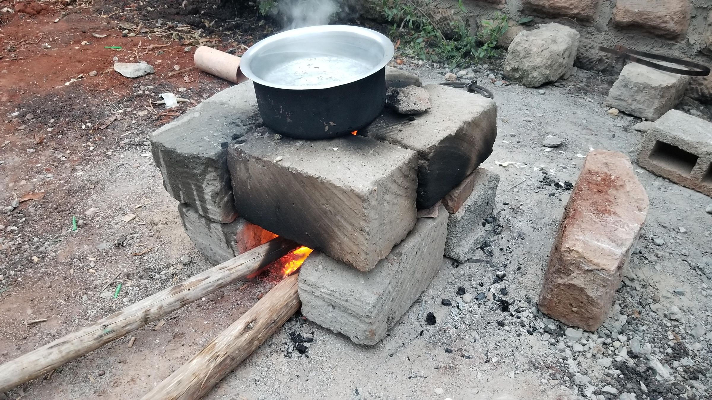 The 16 Brick Rocket Stove - Quick (30 Second) Build - Easy DIY - Simple ...