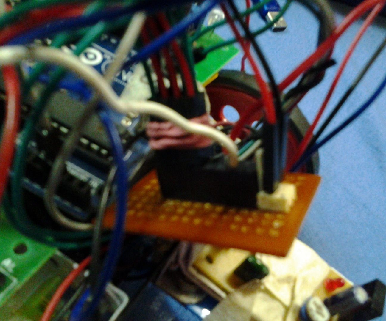 Mini Power Distribution Bus : 4 Steps - Instructables