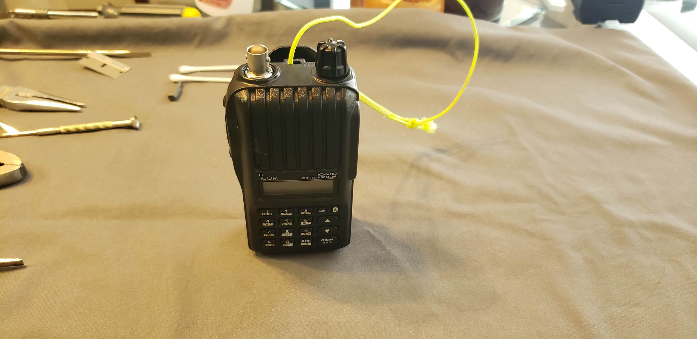 Icom V80 Mod for Paragliding : 5 Steps - Instructables