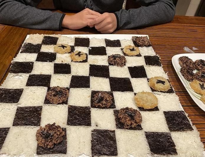 Rice Cracker Checkers/Checkerboard With 2 Different Flavors : 8 Steps ...