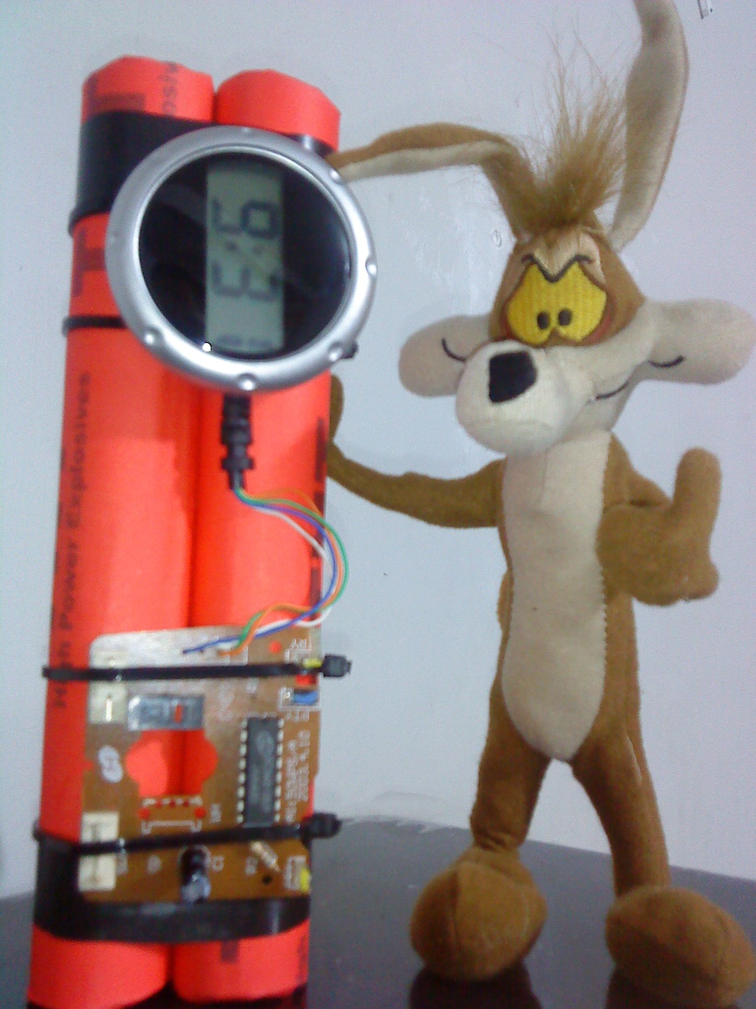 TNT Clock : 4 Steps - Instructables