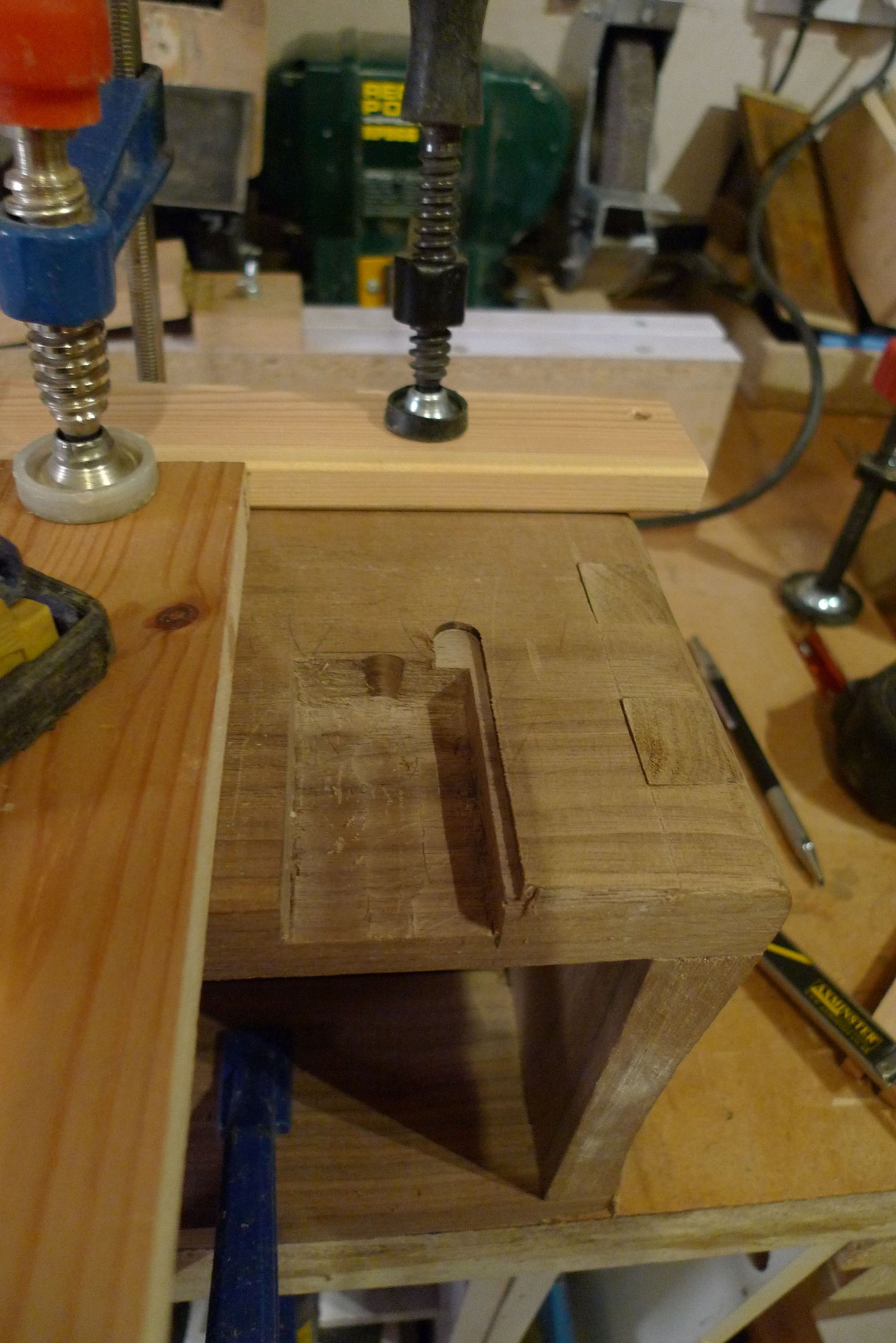 Finishing Walnut Box With Integral Hinge : 7 Steps (with Pictures ...