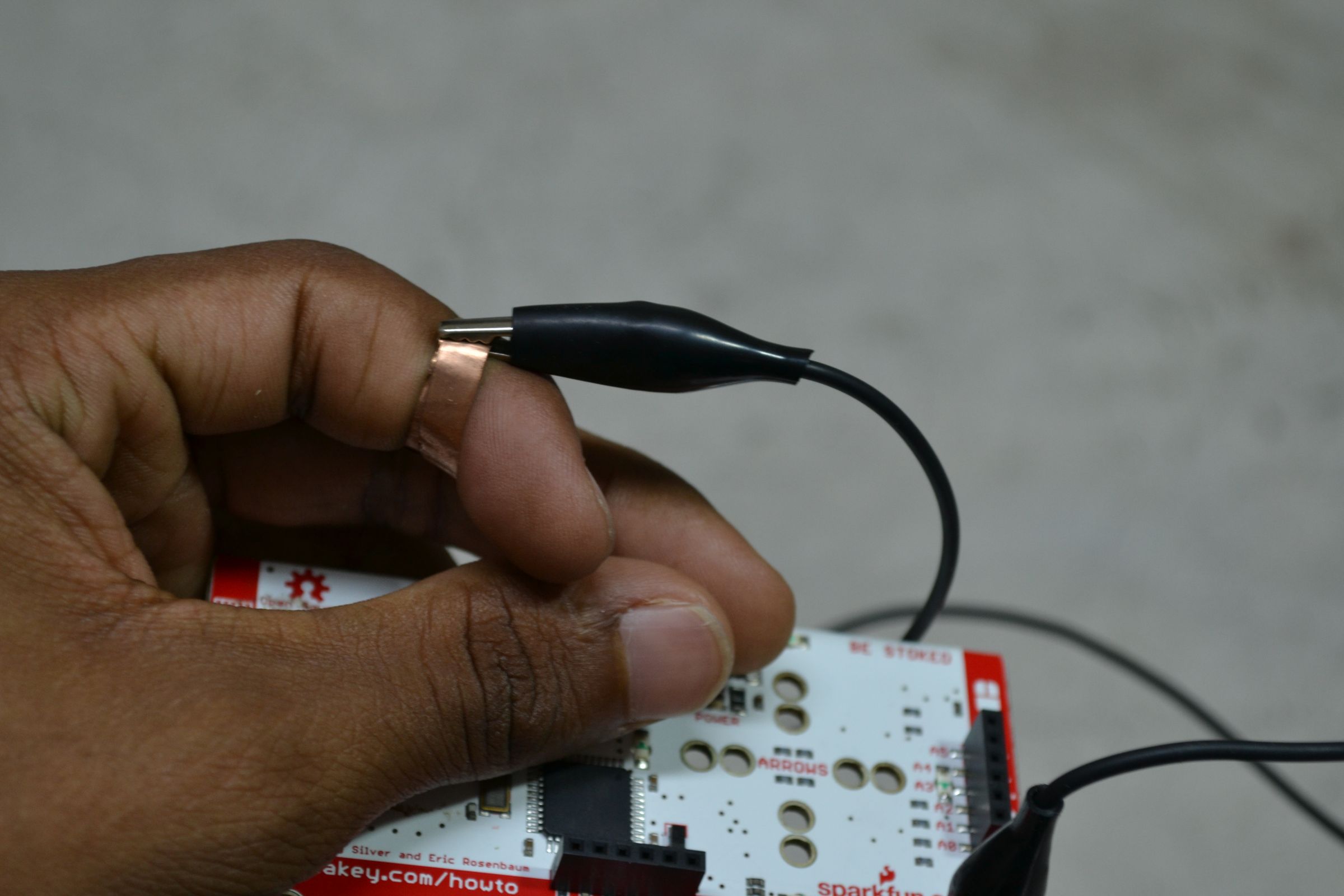 Como Simular Un Bongo Con Makey Makey : 4 Steps - Instructables