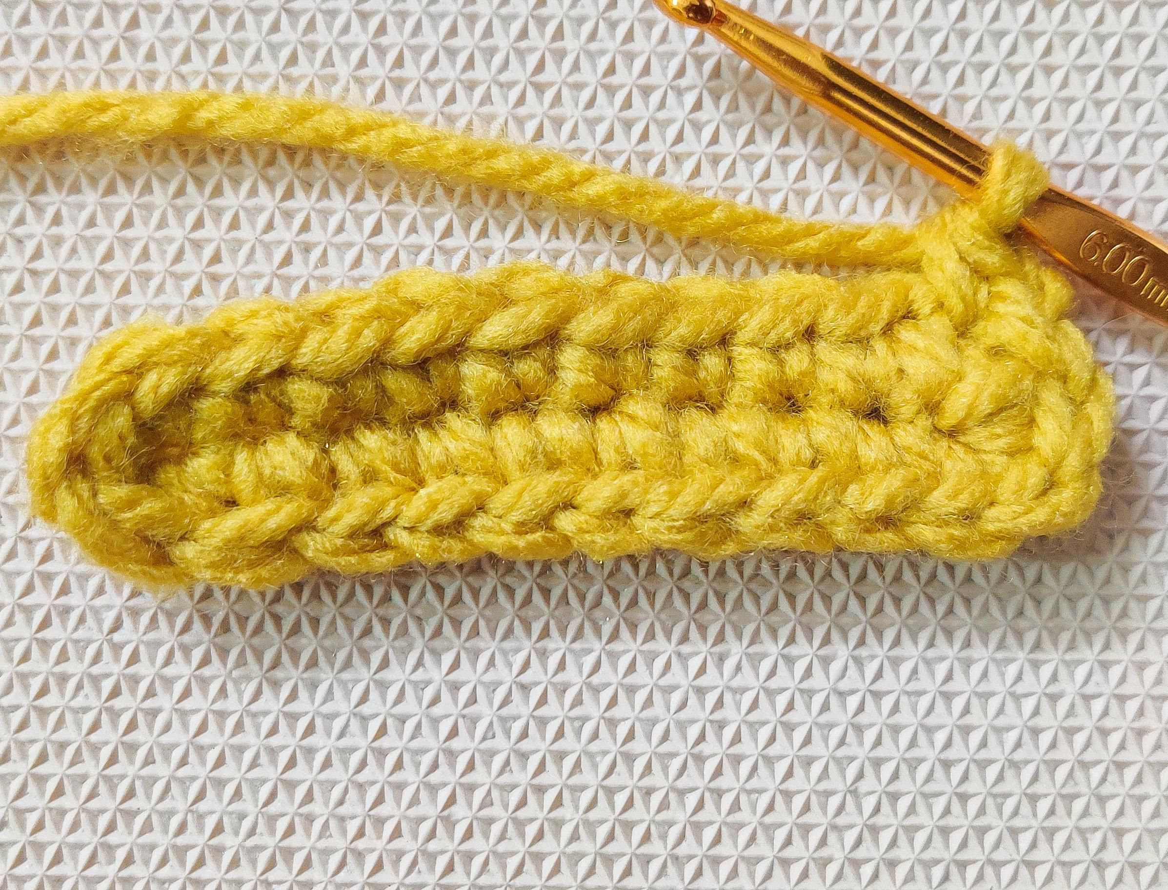 Crochet Rectangle Basket With Dividers Made in Rounds : 8 Steps (with ...