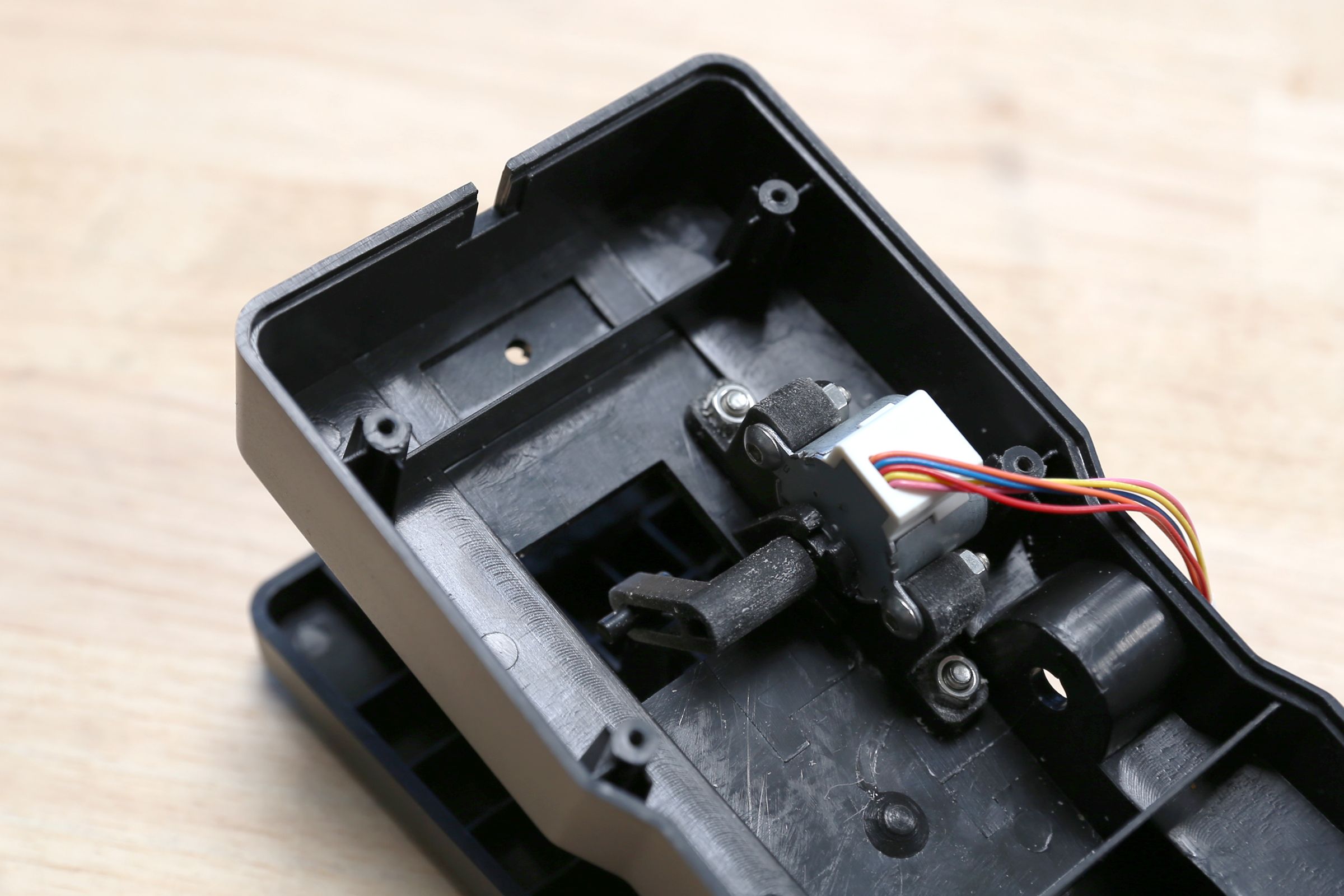 Shaky Leg Power Generator : 19 Steps (with Pictures) - Instructables