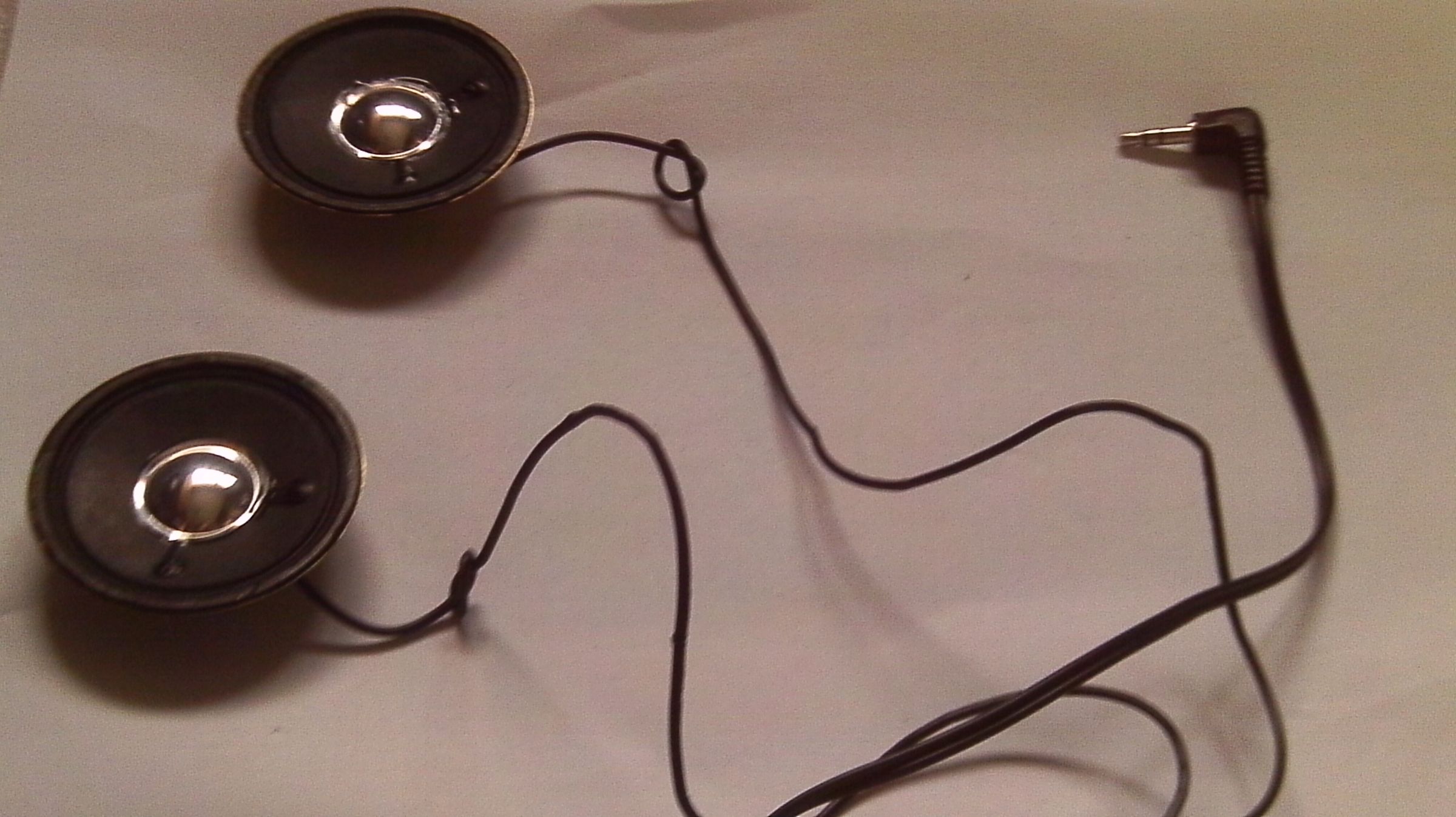 Ipod/mp3 Player Dock for 2 - Instructables