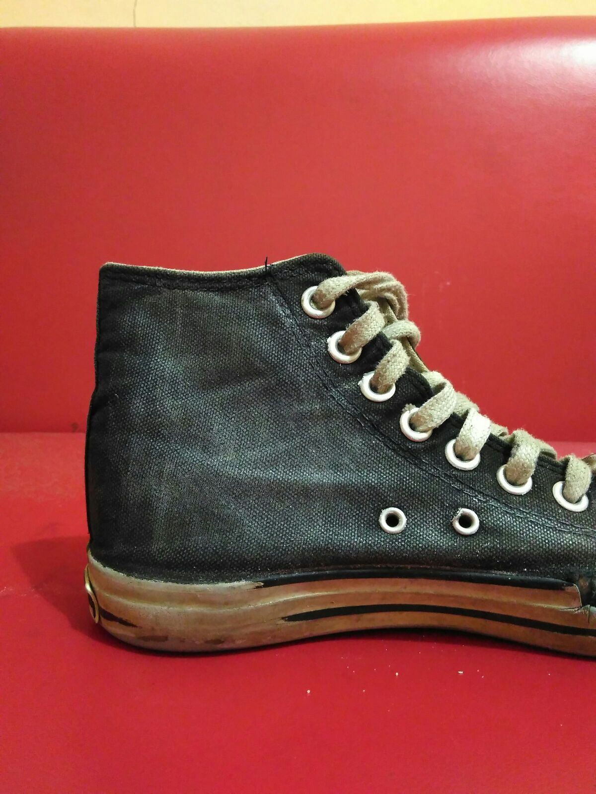 How to Make Your Shoes Waterproof : 6 Steps (with Pictures) - Instructables