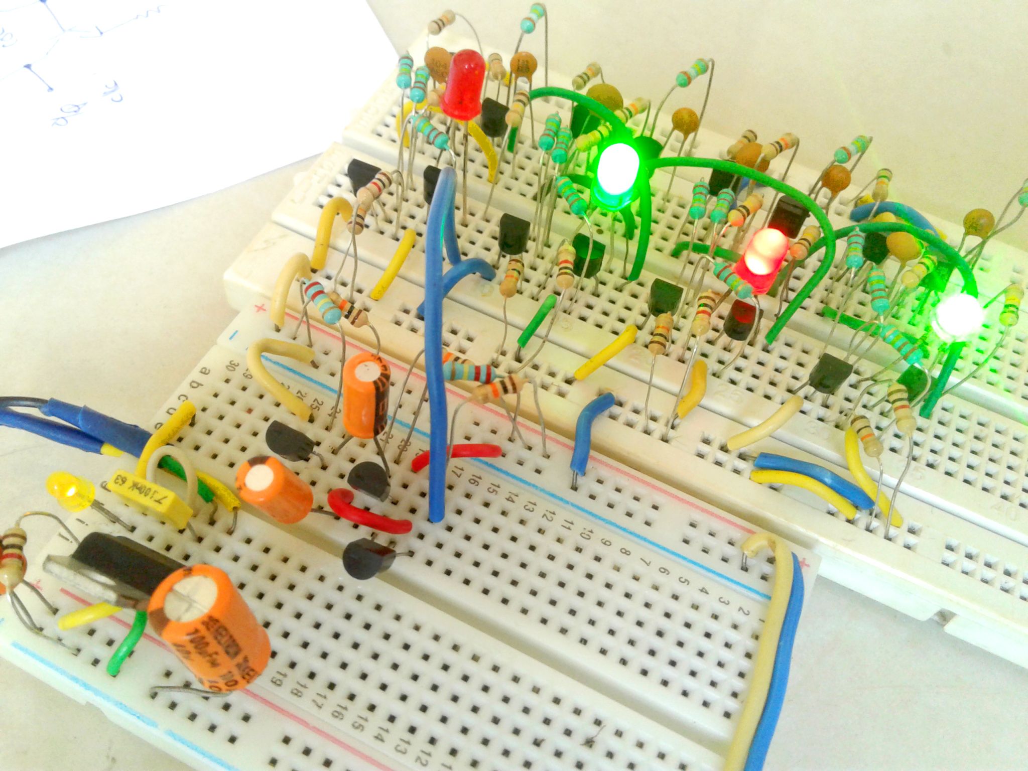 BCD Counter Using Discrete TRANSISTORS : 16 Steps - Instructables