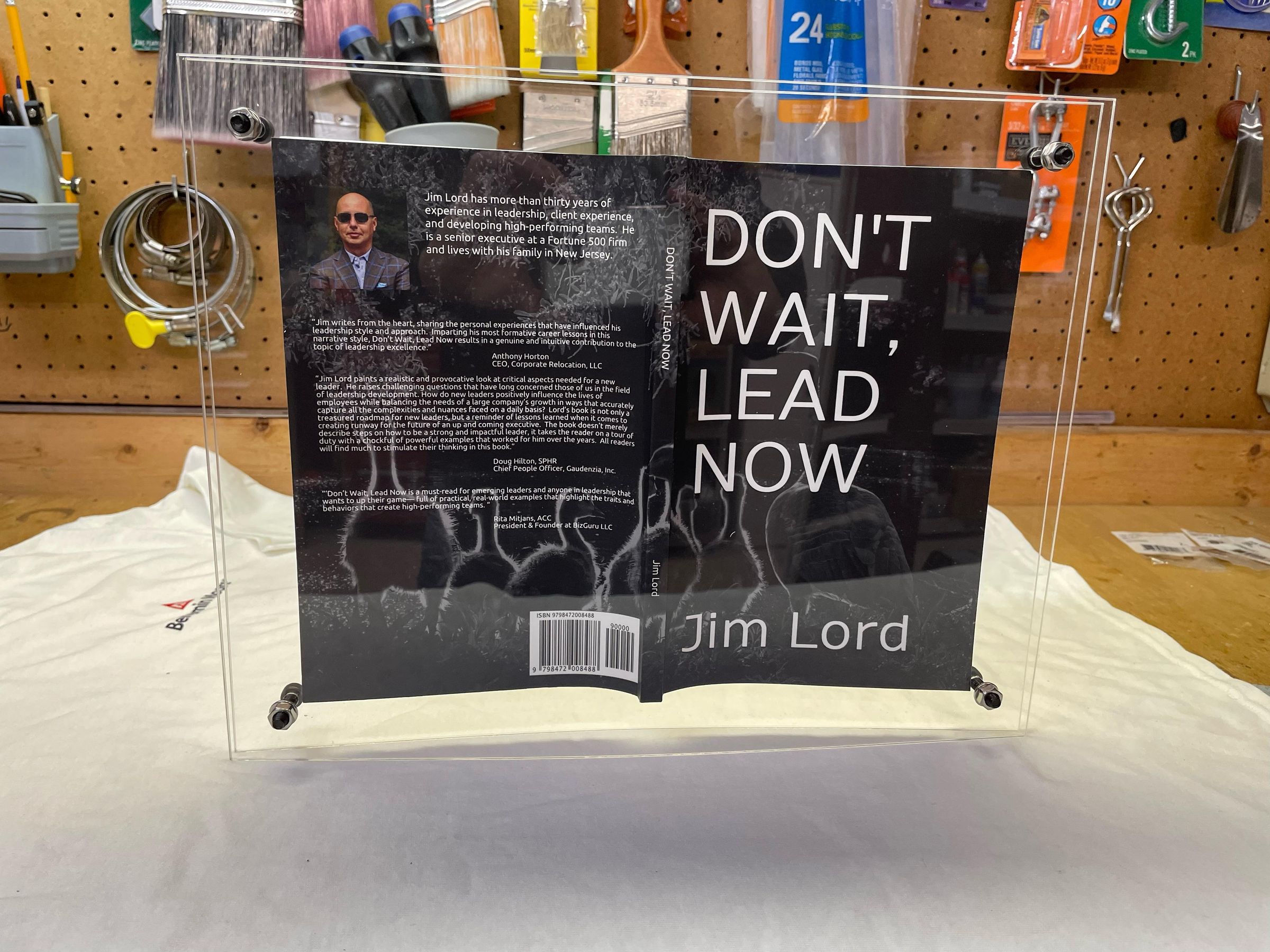 Acrylic Book Display : 4 Steps (with Pictures) - Instructables