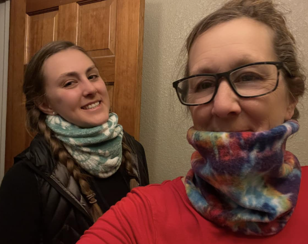 Homemade Fleece Neck Gaiter : 17 Steps - Instructables