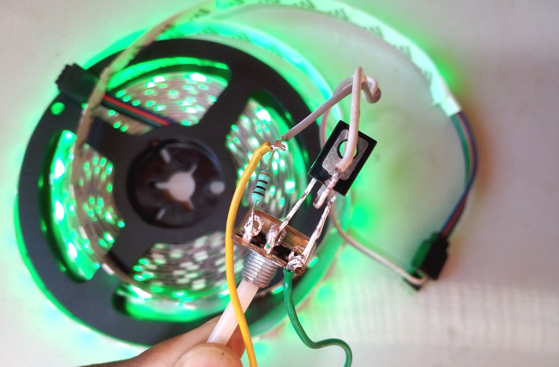 LED Strip Brightness Controller : 7 Steps - Instructables