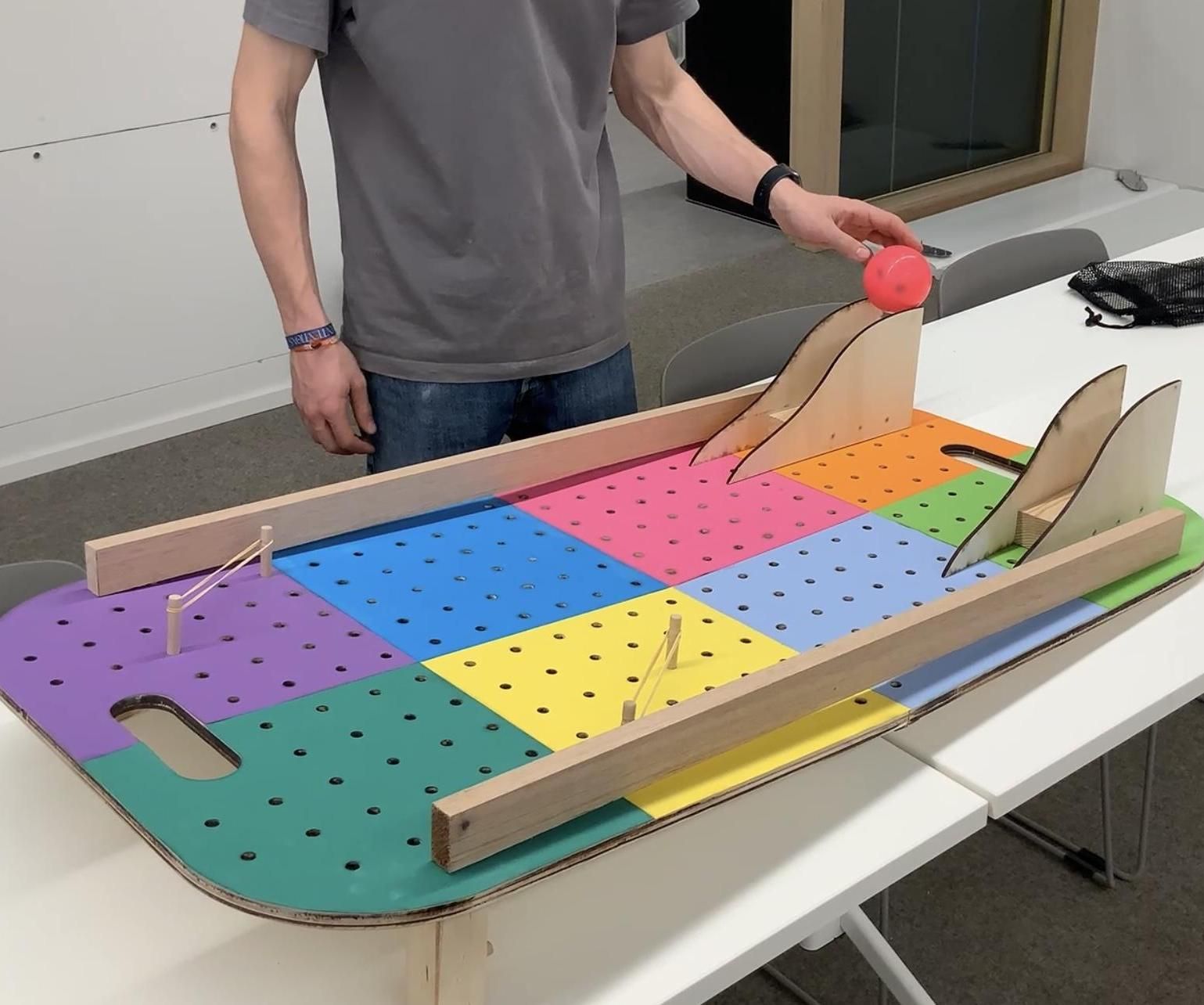 D4E1- Redesign- FLIPPERBOARD : 9 Steps - Instructables