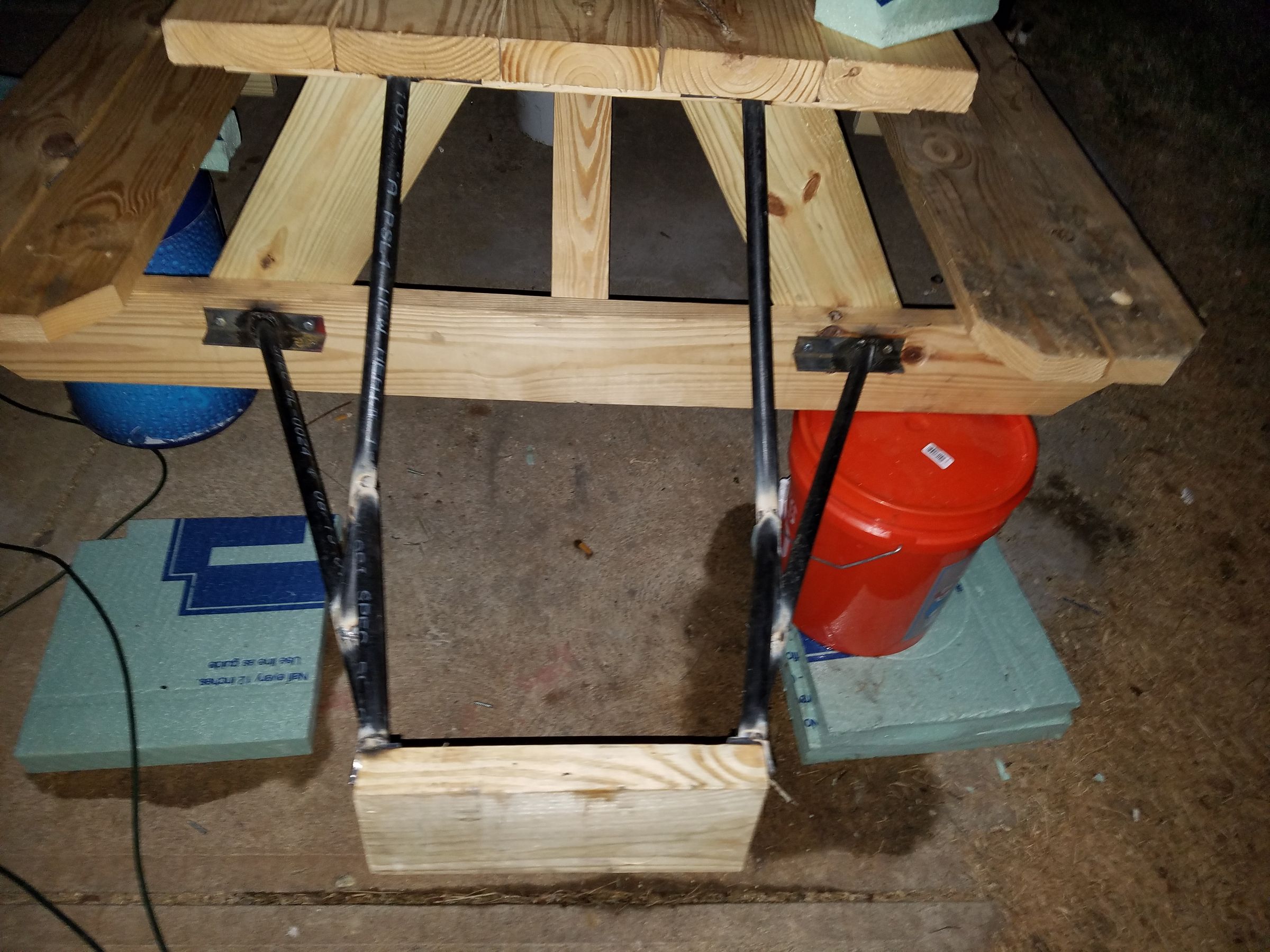 Pontoon Boat Picnic Table : 8 Steps (with Pictures) - Instructables