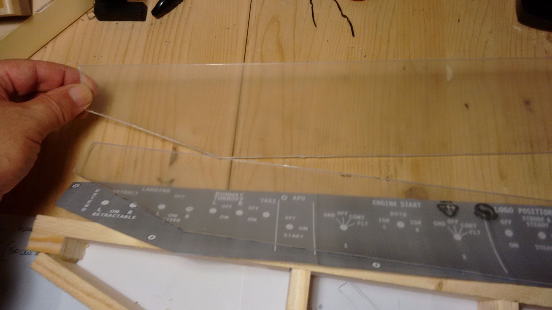 Boeing 737NG Lights Overhead Panel for FSX : 6 Steps - Instructables