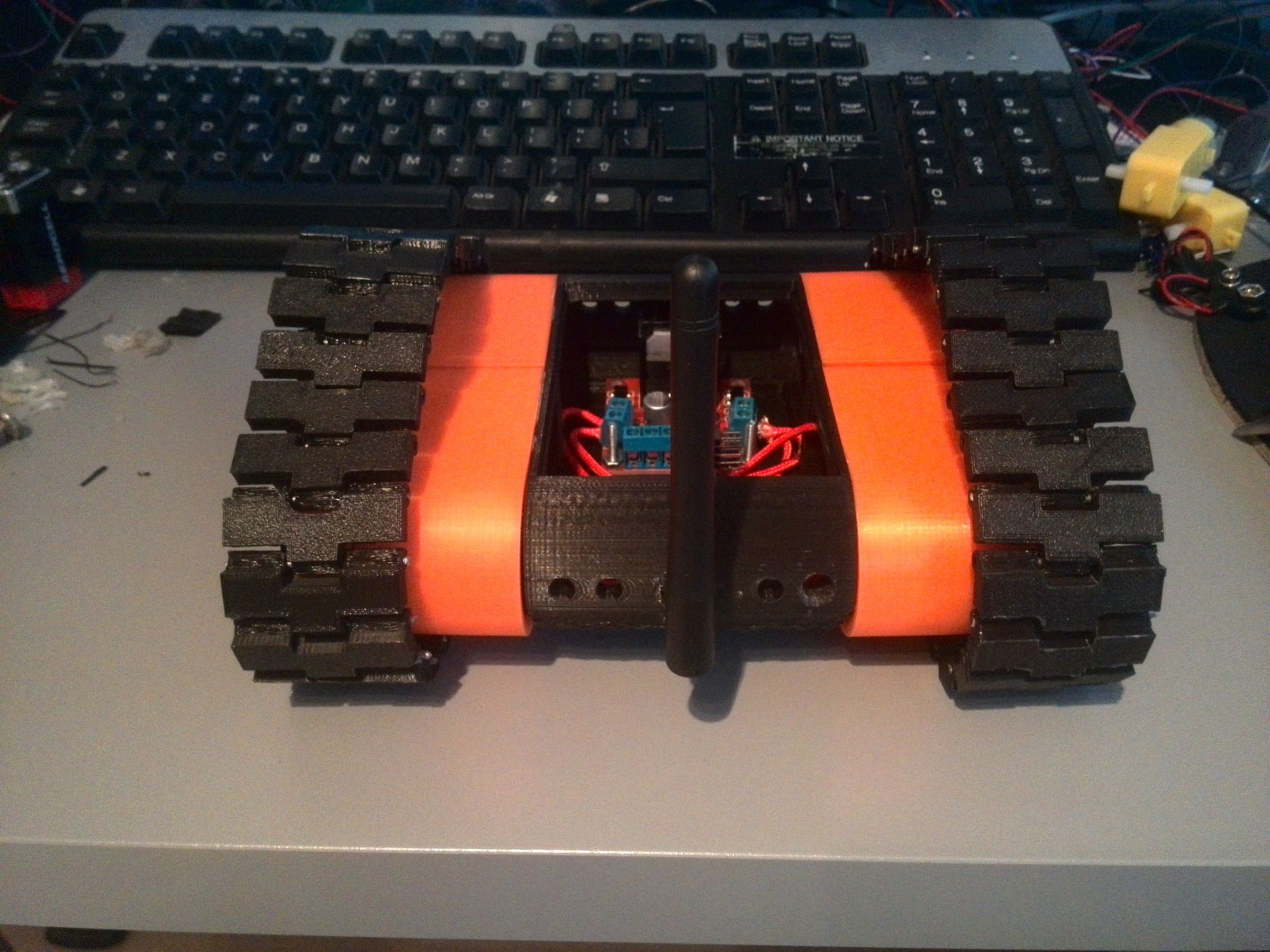 Wireless Arduino Controlled Tank (nRF24L01) : 6 Steps (with Pictures ...