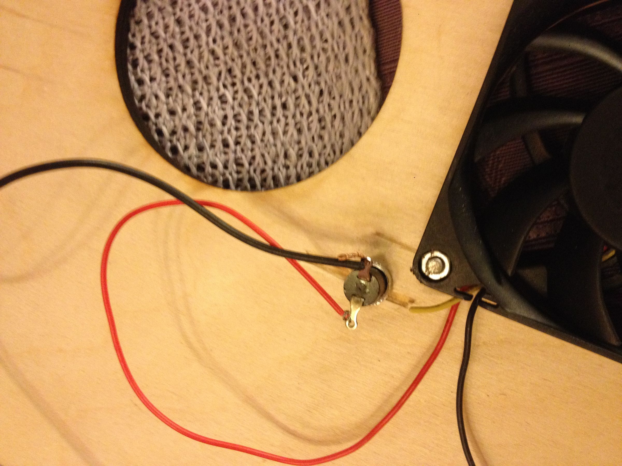 Cooled Laptop Stand : 9 Steps (with Pictures) - Instructables
